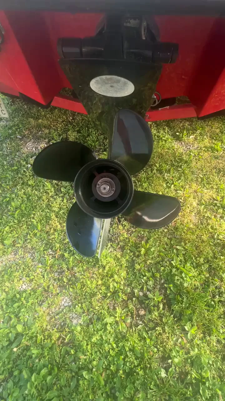 Prop noise | Scrolller