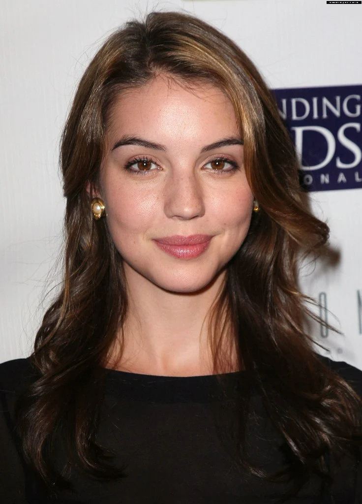 Discover more like PrettyGirls: Adelaide Kane and Related Content | Scrolller