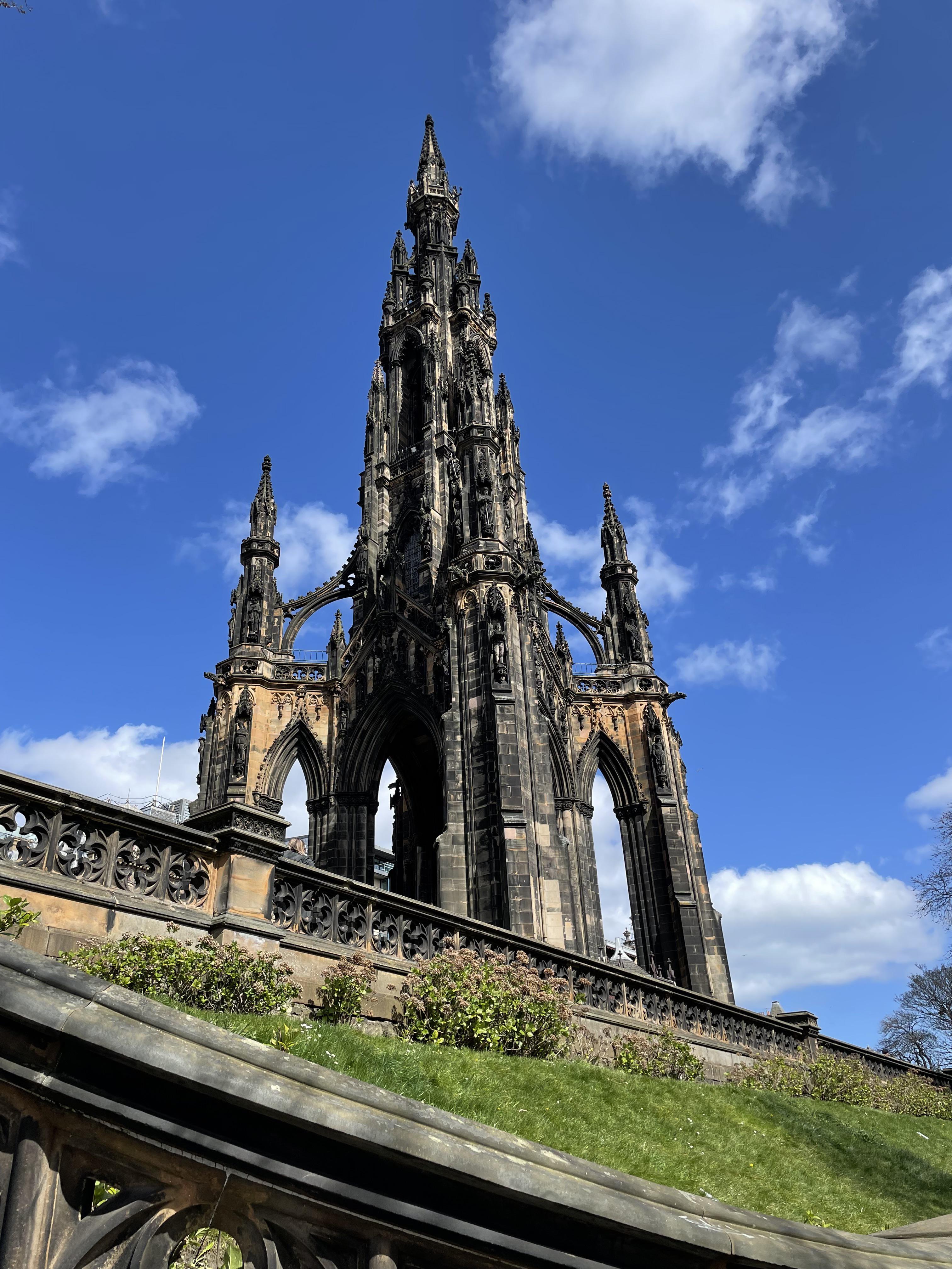 Edinburgh, the Scott’s Monument | Scrolller