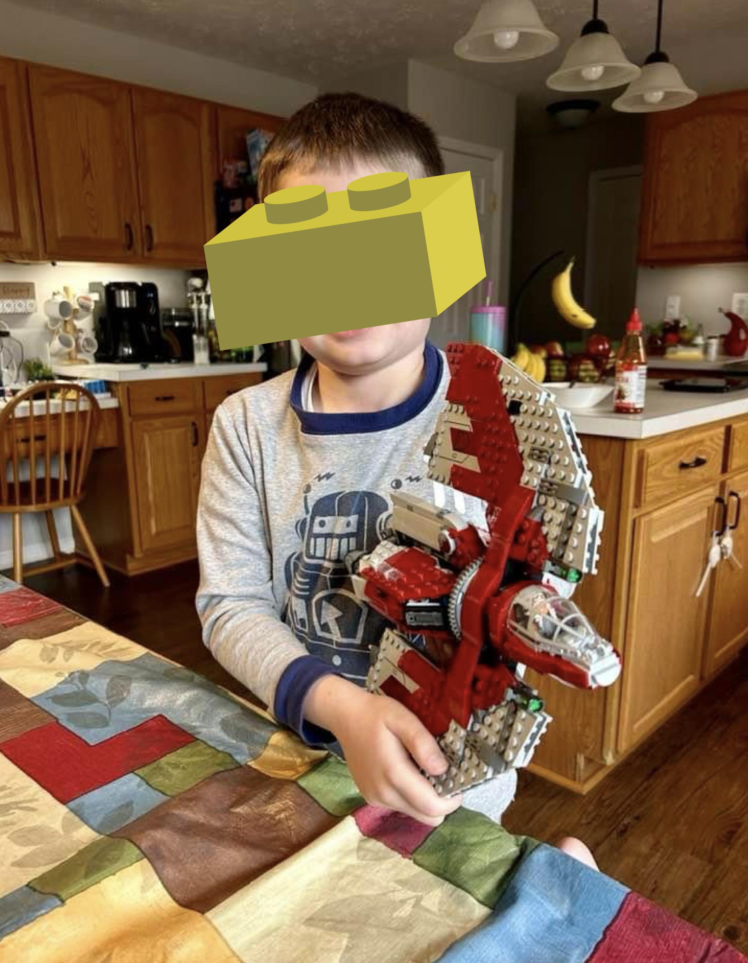 Ahsoka Tano Jedi Shuttle Build | Scrolller