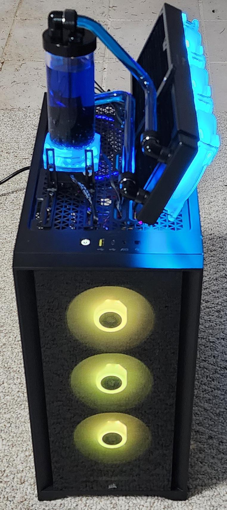 Upper decker | Scrolller