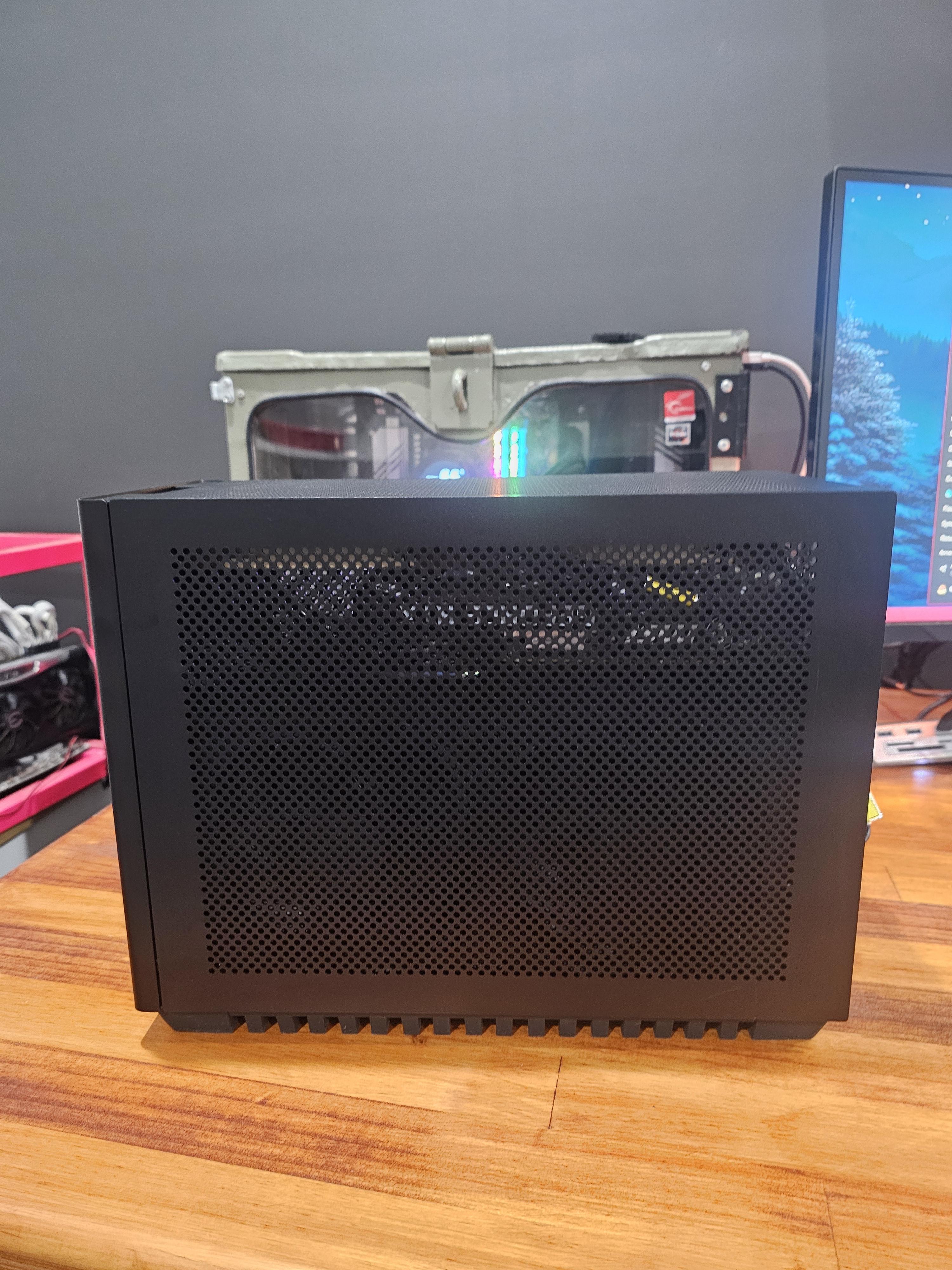 First entry to SFF - Dan C4 build | Scrolller
