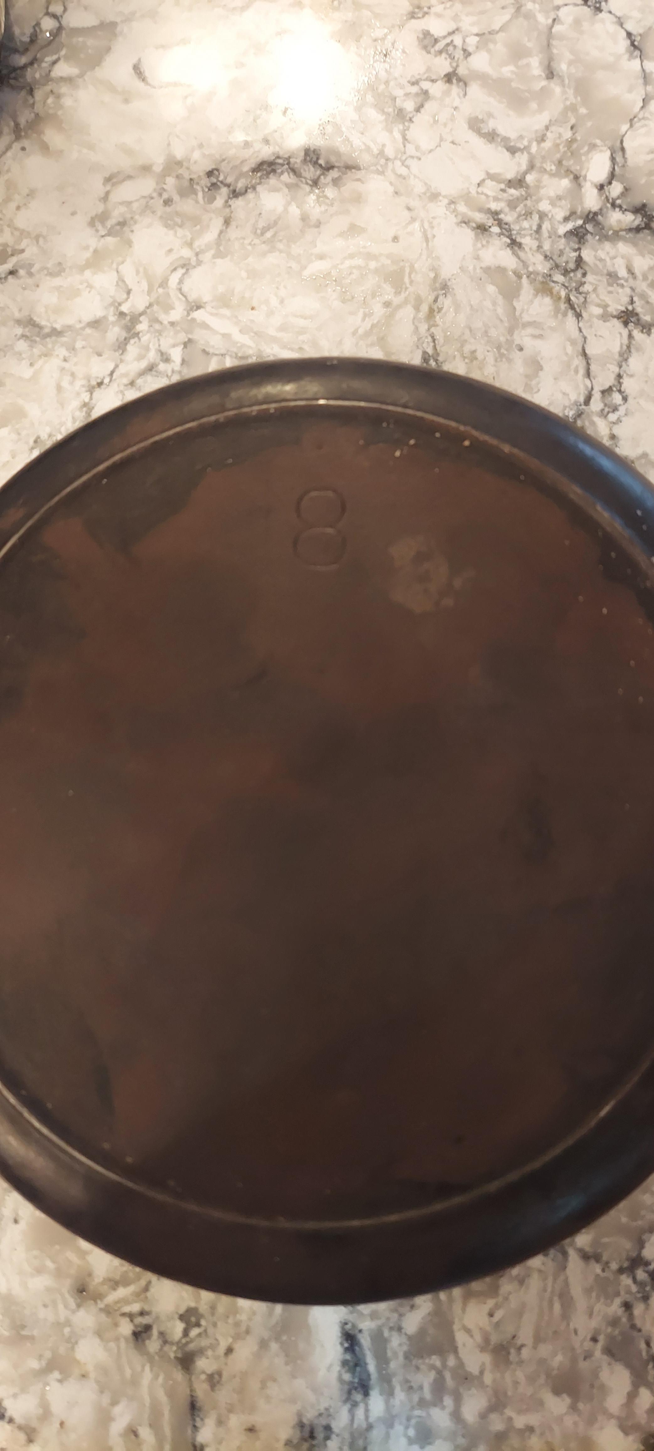 Unmarked dutch oven | Scrolller