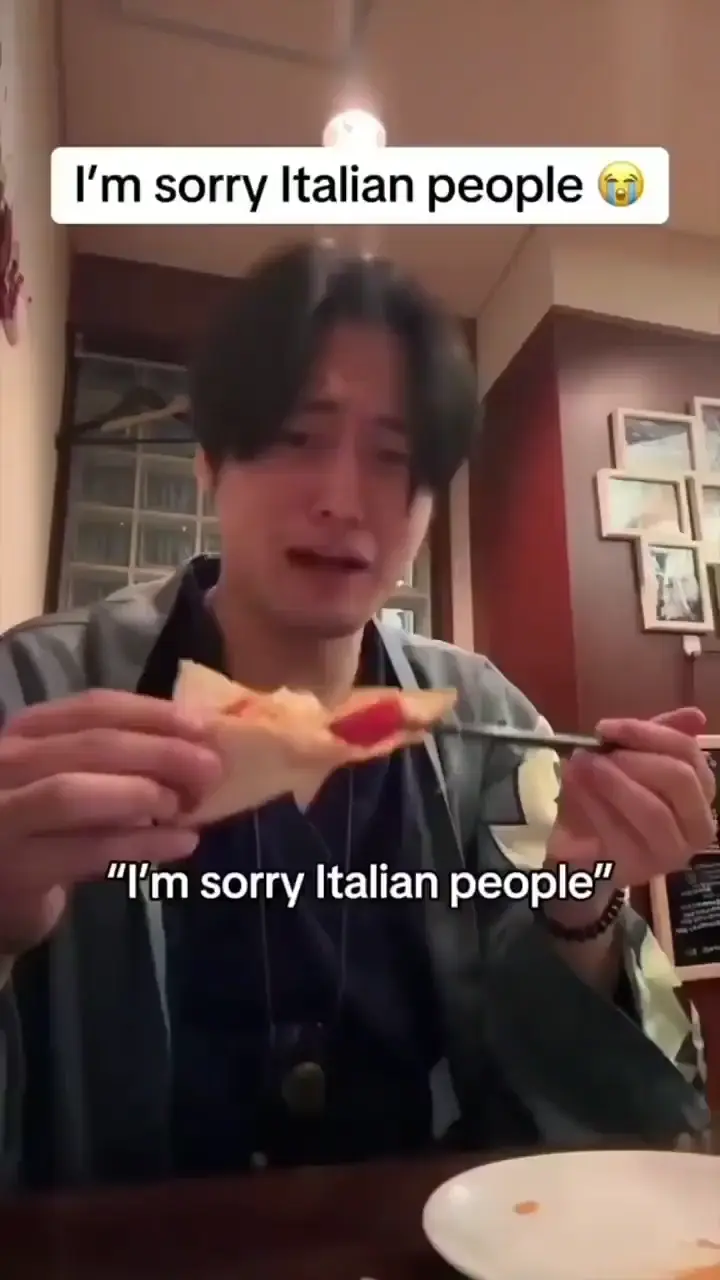 Food crimes on both sides | Scrolller