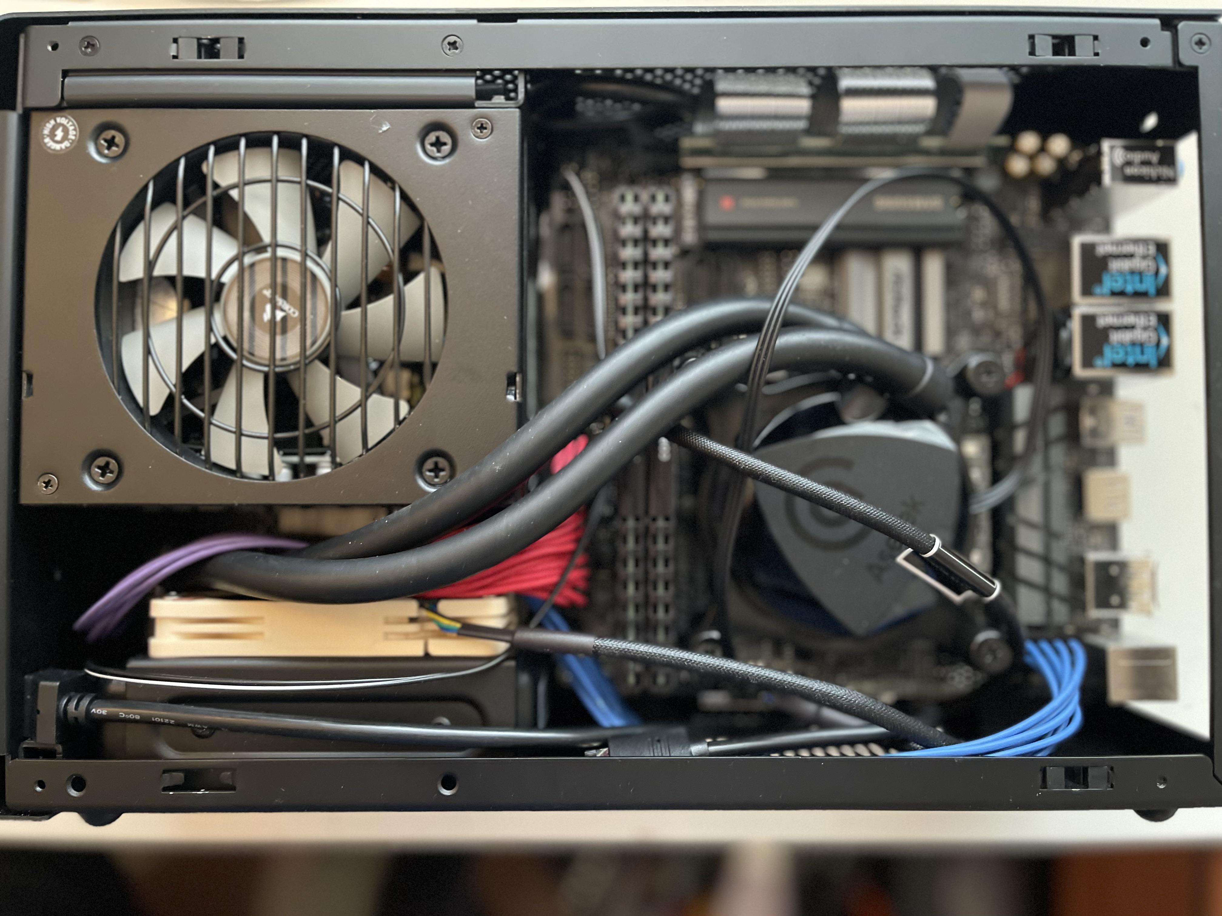 Asetek 645LT vs EK CUSTOM LOOP in DAN A4 SFX v4.1! | Scrolller