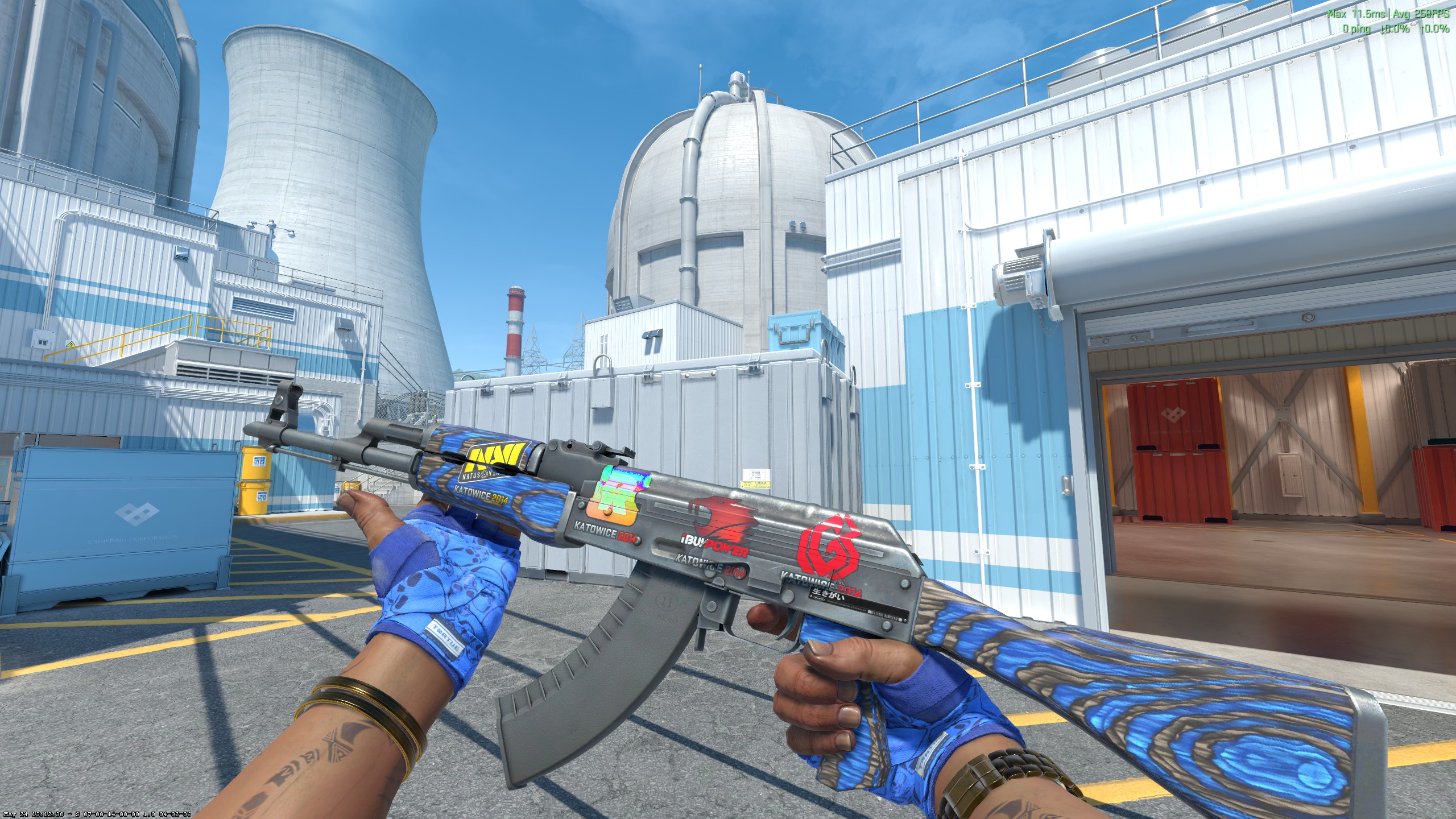 Discover more like OhnePixel: We upgraded the combo since the last post, new knife and gloves ...