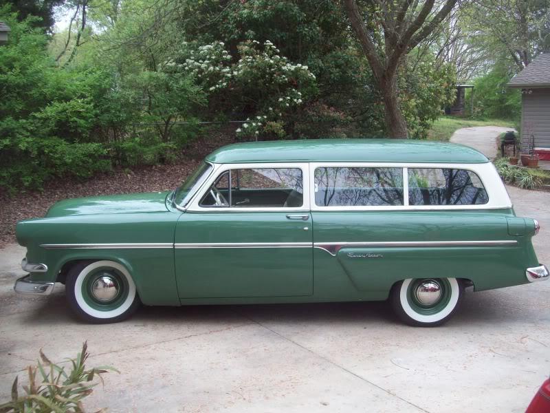 My mama with her mama, circa 1955-57. | Scrolller