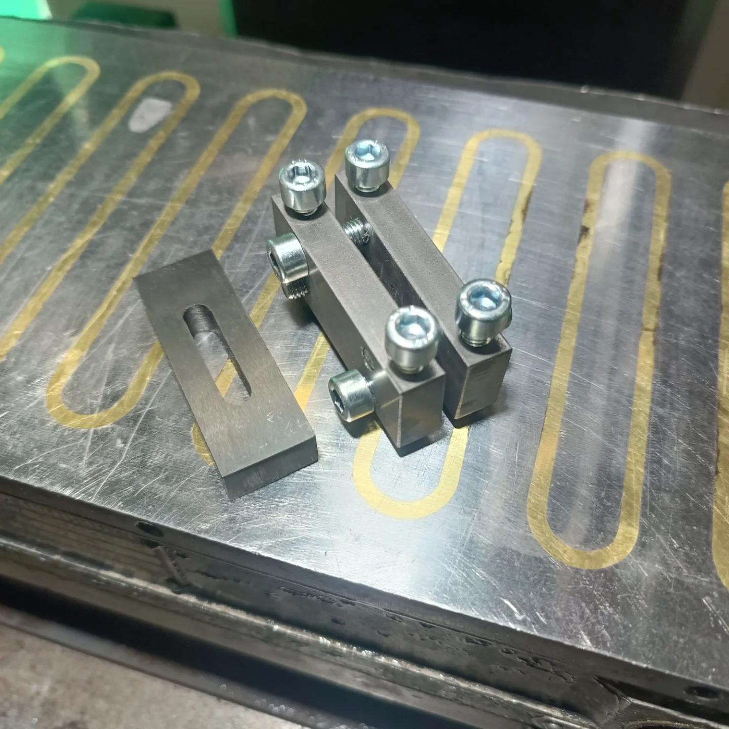 Guard glue up jig | Scrolller