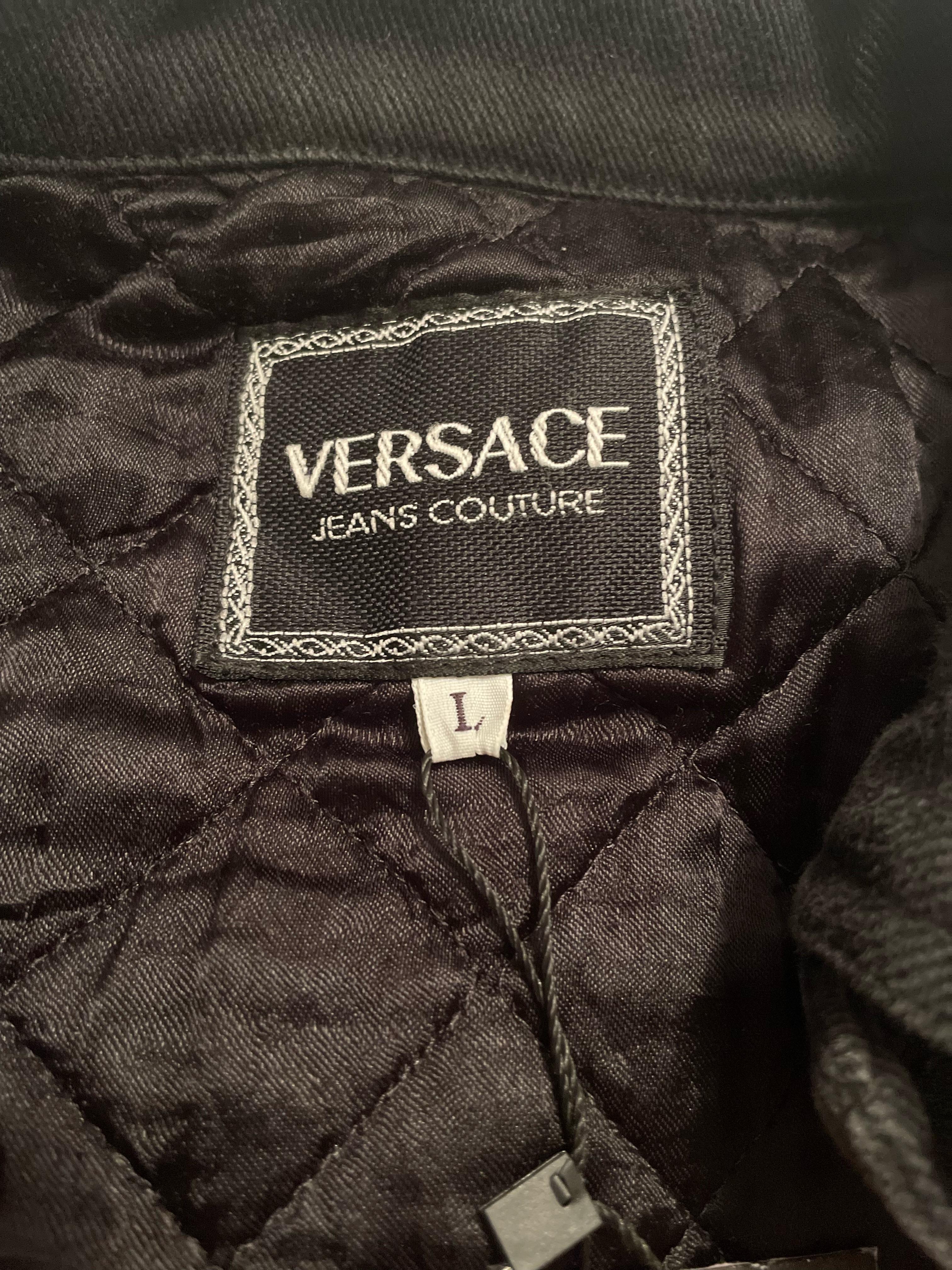 “Vintage” Versace jacket bought from a store in Meadowhill, Sheffield. Is it legit ? | Scrolller