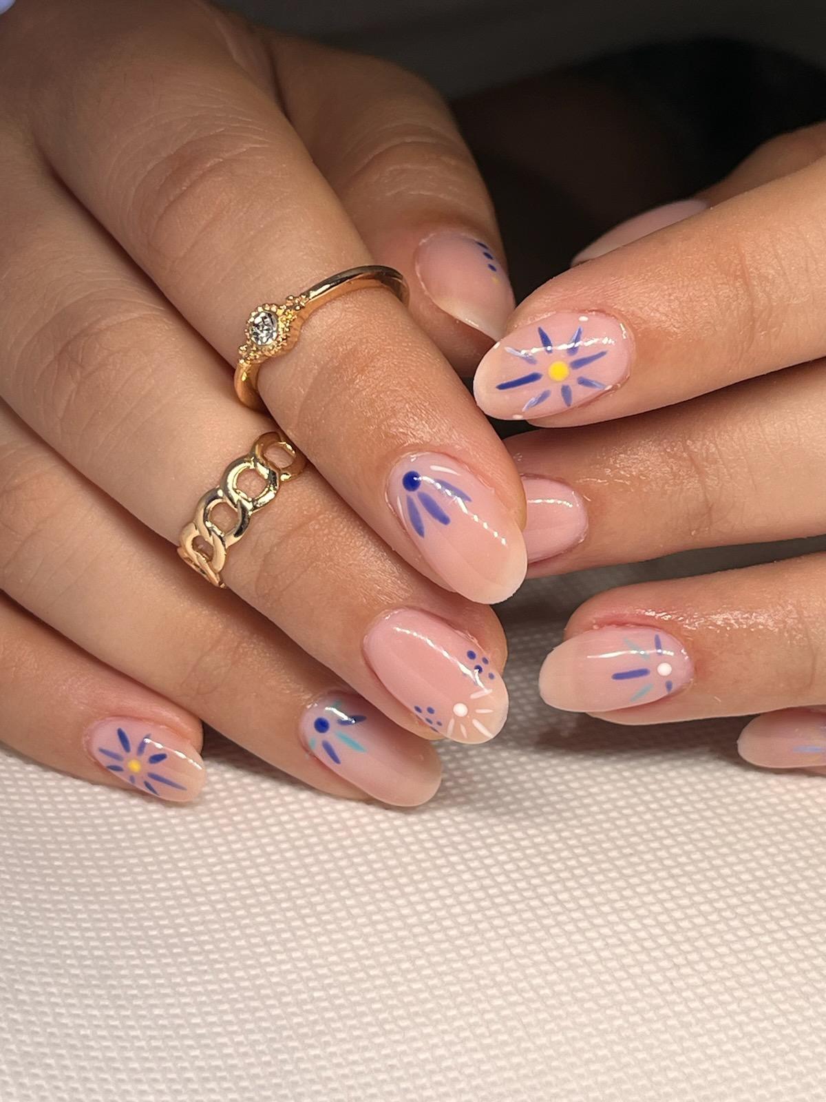 Mediterranean inspires summer nails | Scrolller