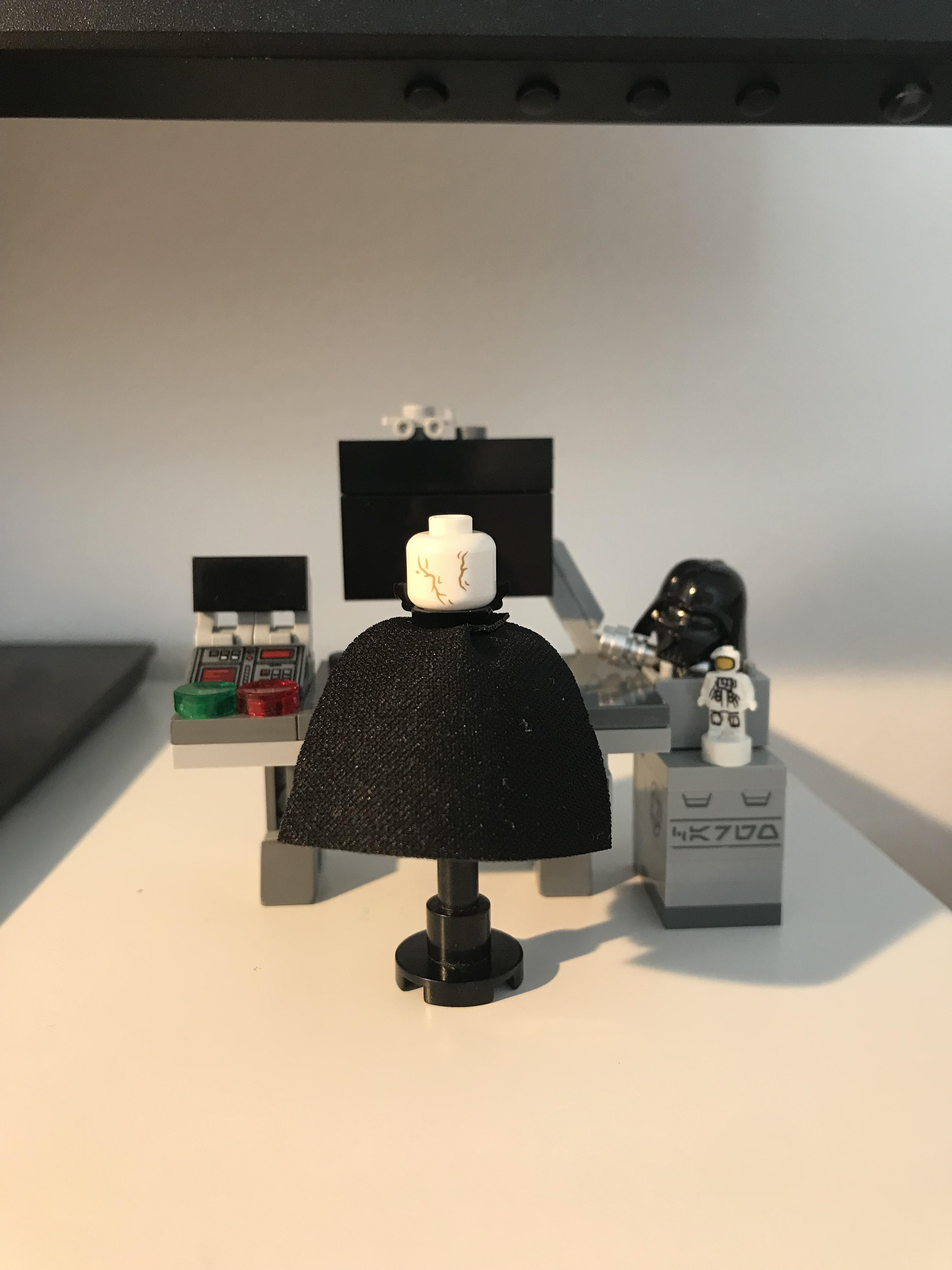 My desk Lego | Scrolller