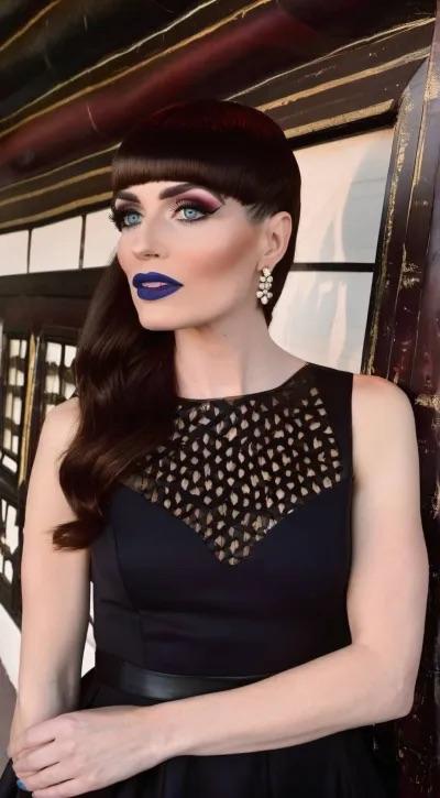 Natalie Mars | Scrolller