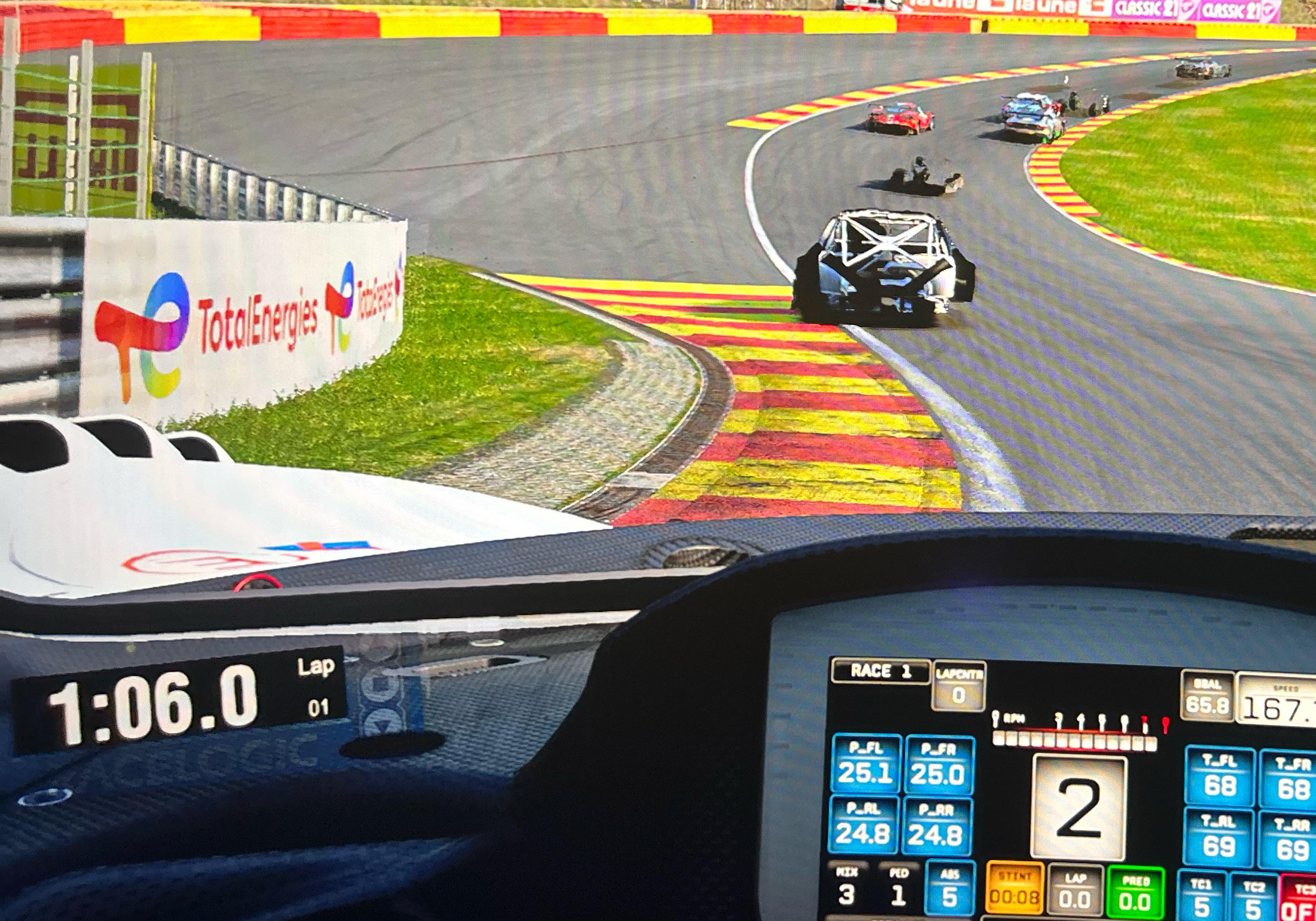 Graphic Issue | Scrolller