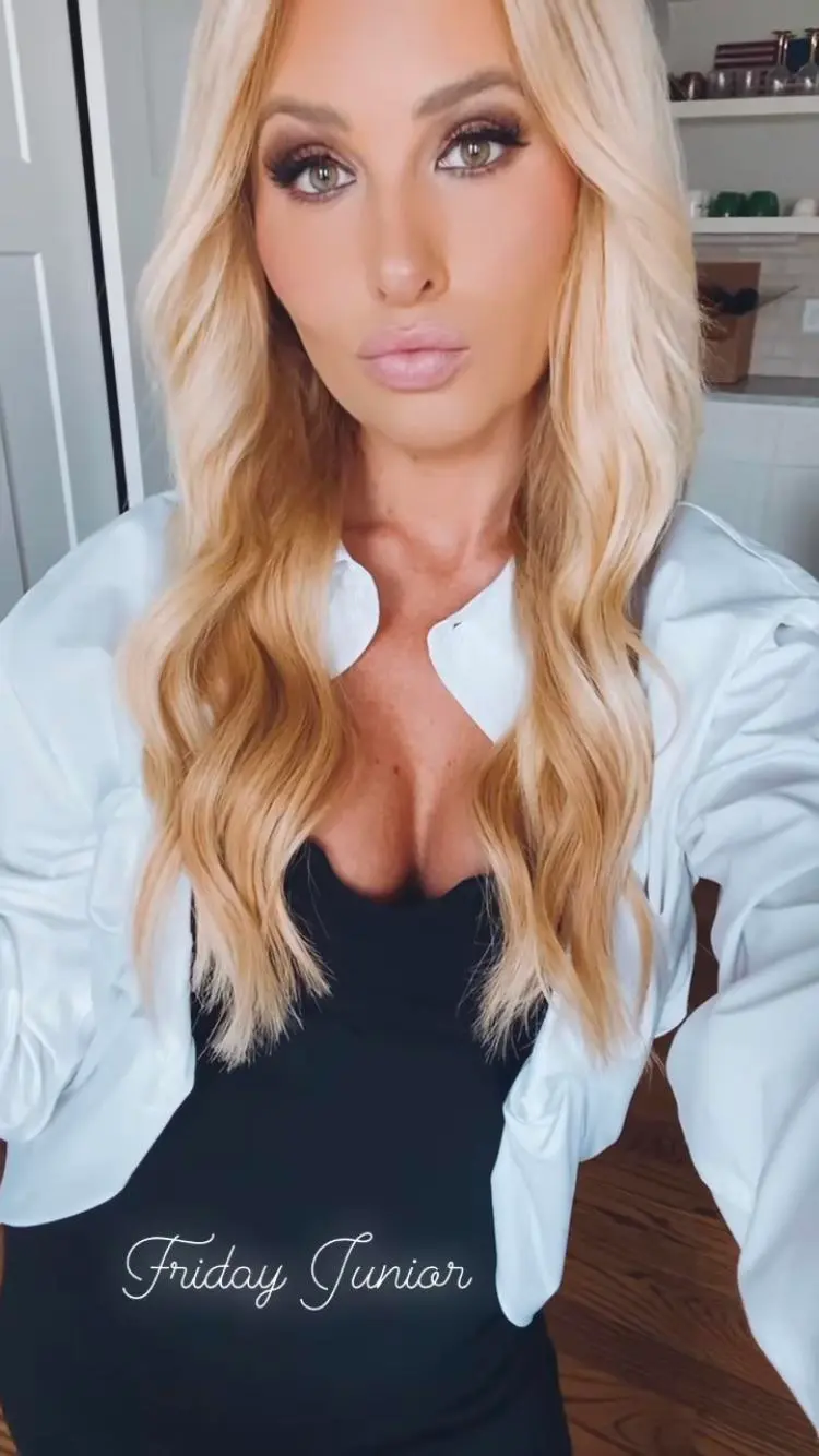 Great cleavage shot | Scrolller