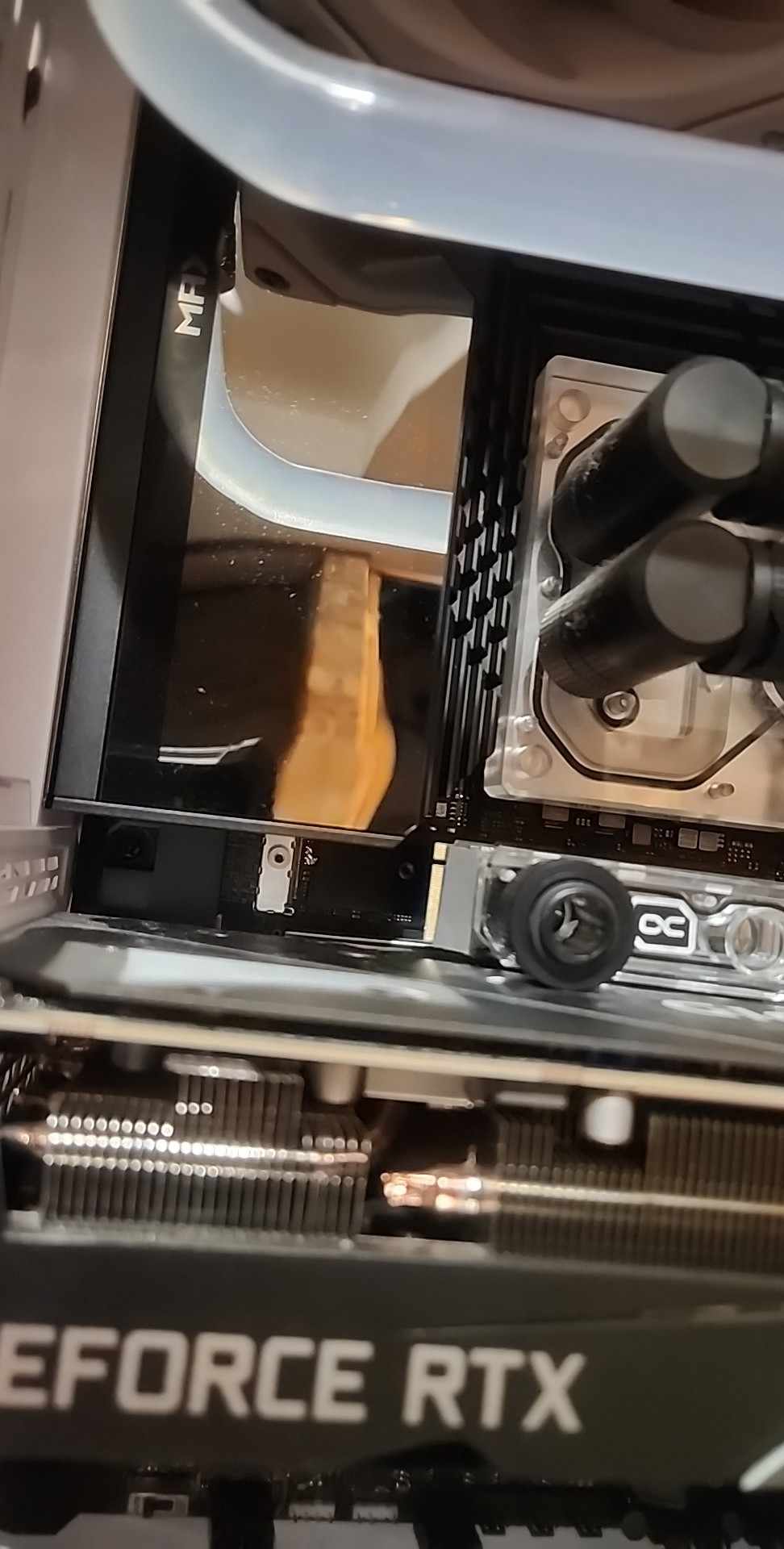 Problem with asus z790 and water cooling nvme | Scrolller