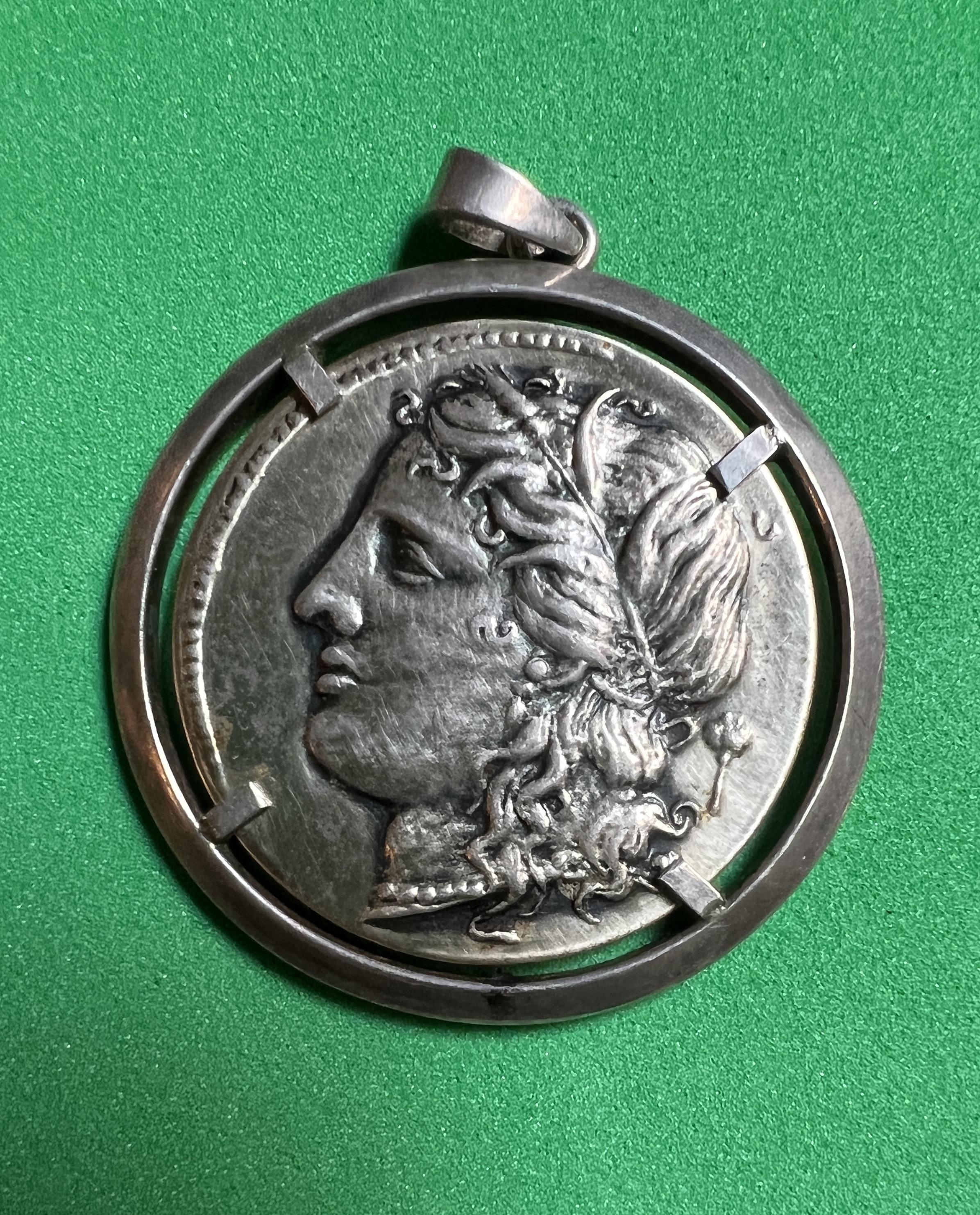 Can anyone tell me what coin this is? | Scrolller