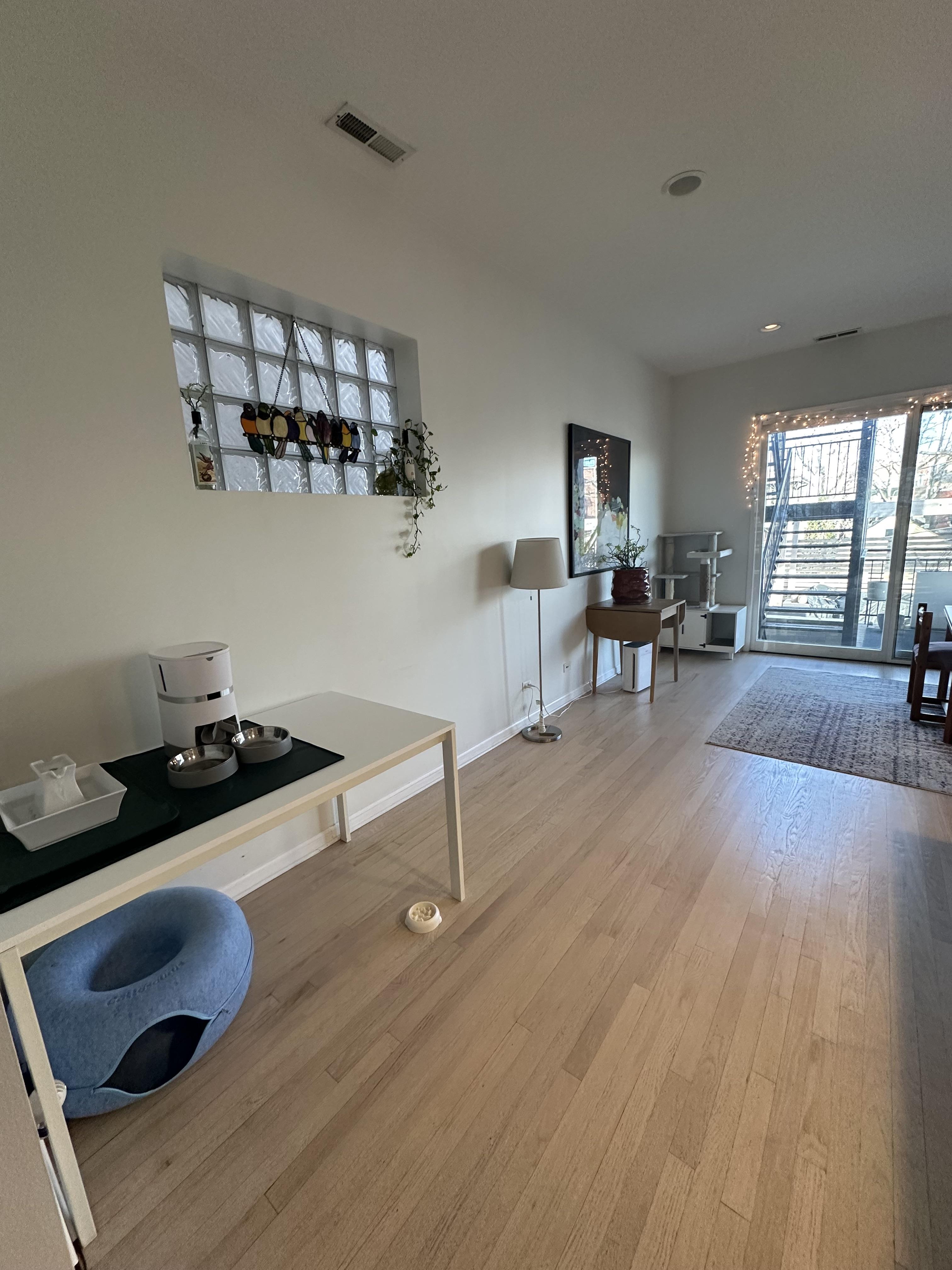 How to redesign our big and weirdly empty kitchen?? | Scrolller