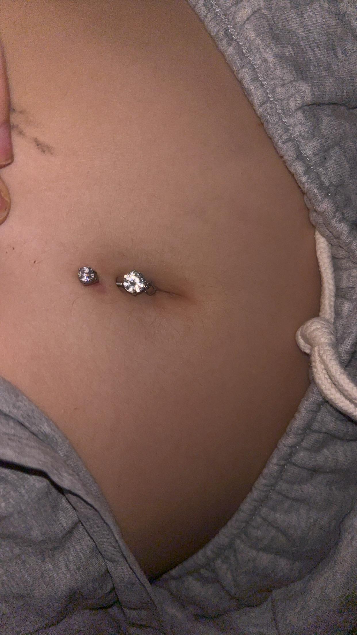 Belly piercing | Scrolller