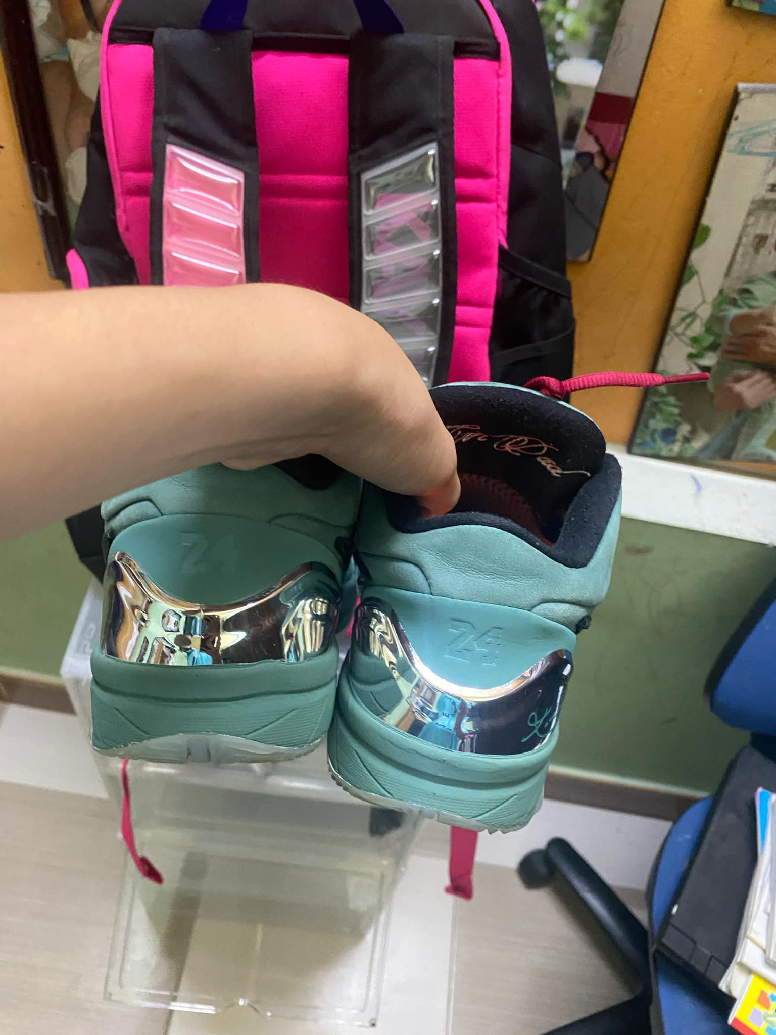 What batch is this | Scrolller