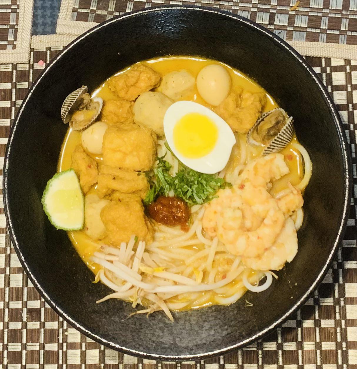 [homemade] Curry Laksa | Scrolller