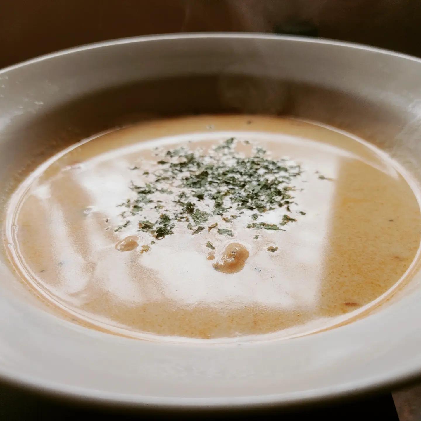 [Homemade] Lobster Bisque w/garlic bread | Scrolller