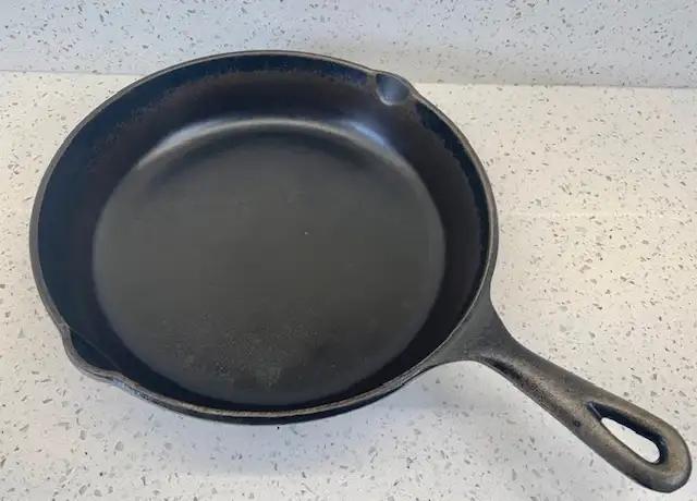 Help Identifying pan? | Scrolller