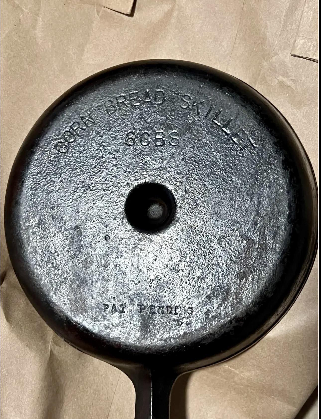 Help with identifying this 6 place cornbread pan | Scrolller