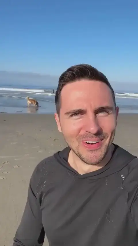 Happy Dog Beach selfie | Scrolller