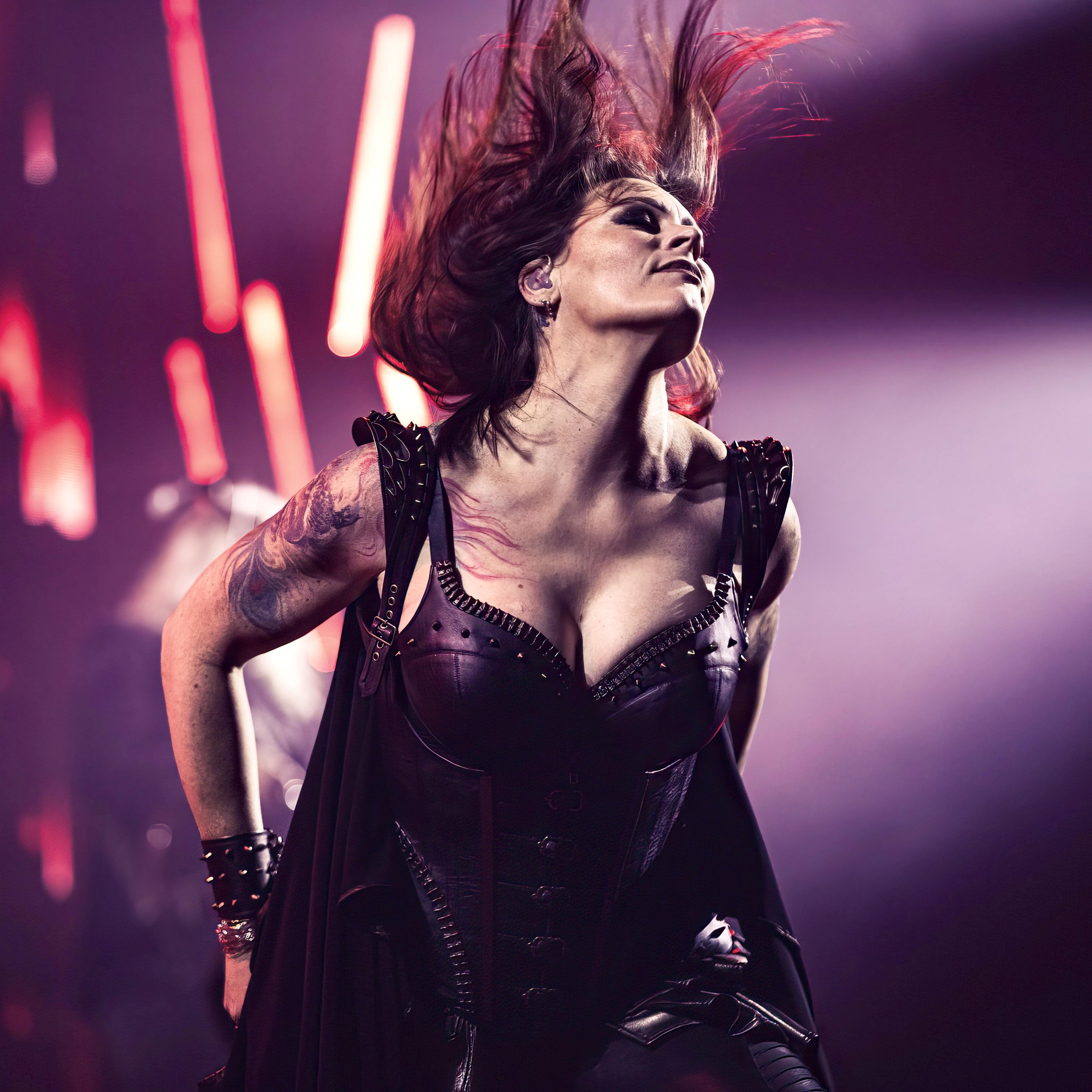 Happy to see her back on stage | Scrolller