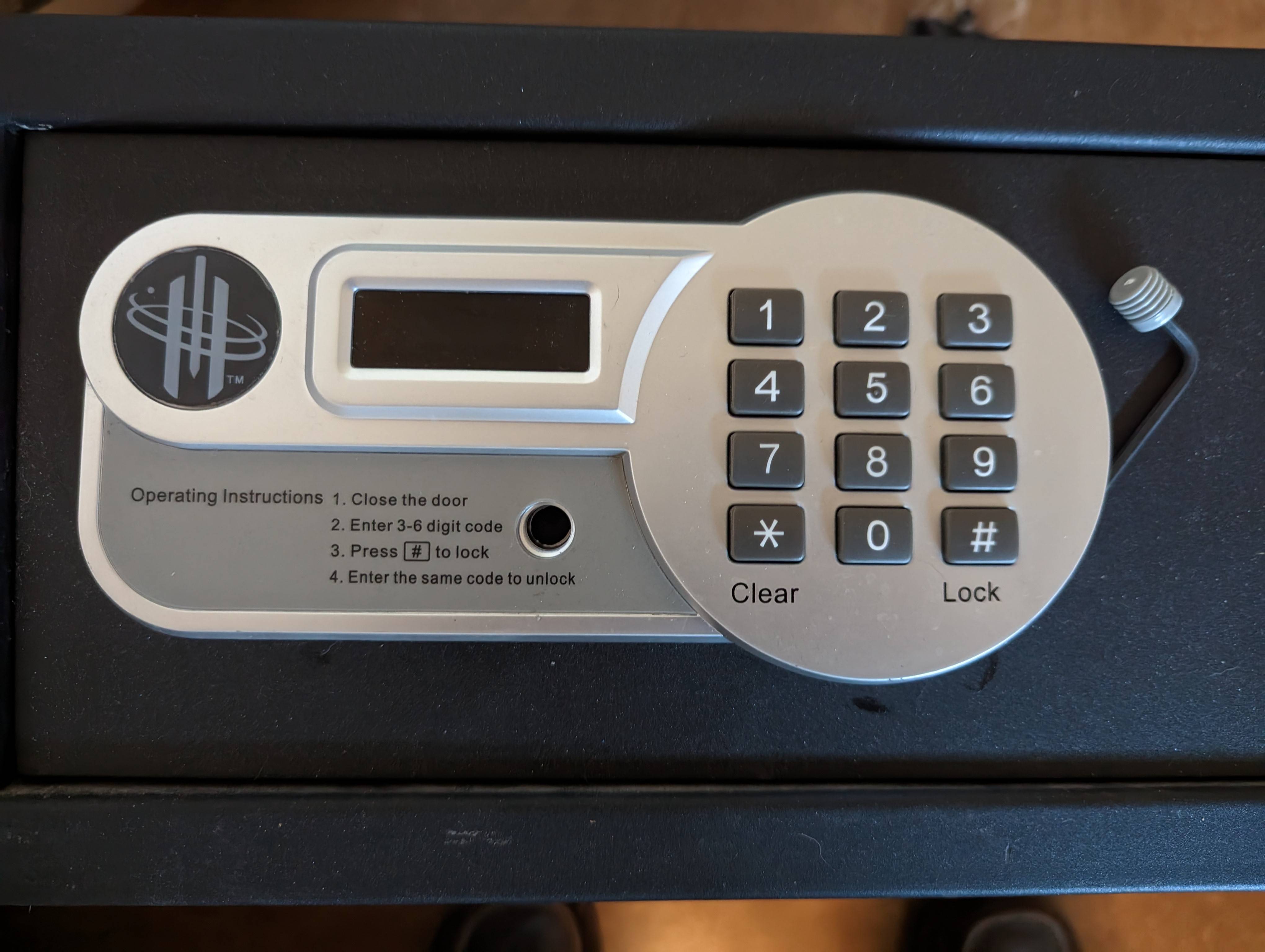 Help identifying brand | Scrolller