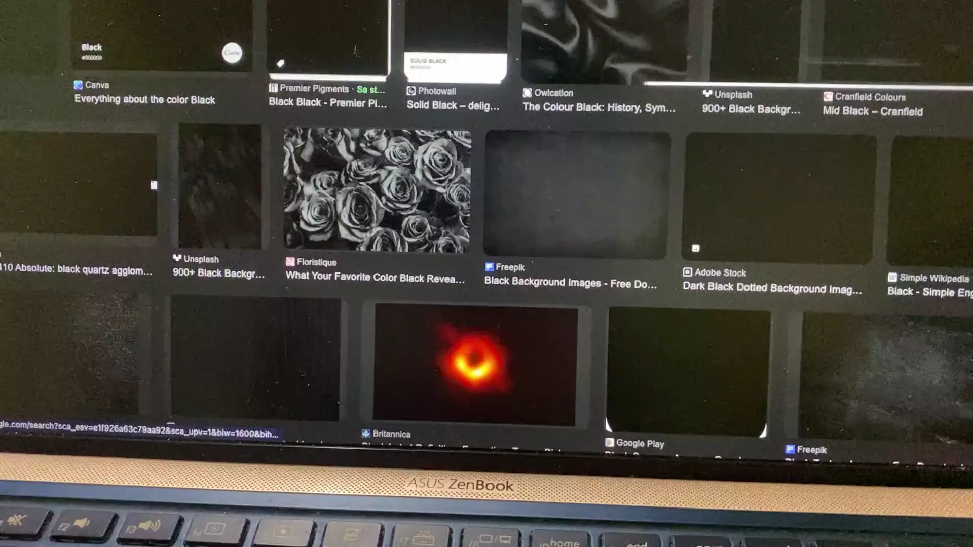 Discover more like ASUS: Help! White stripes appearing on my Asus Zenbook UX333 screen when ...