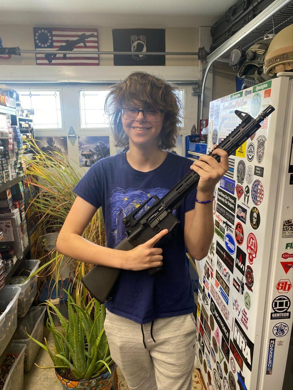 I got an AR-15! | Scrolller