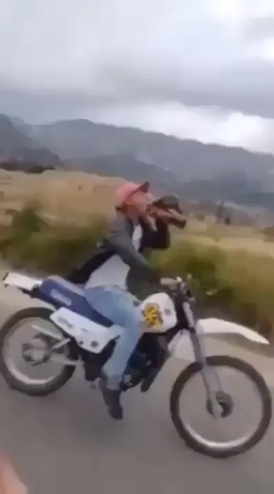 HMB, while I ride this dirt bike | Scrolller