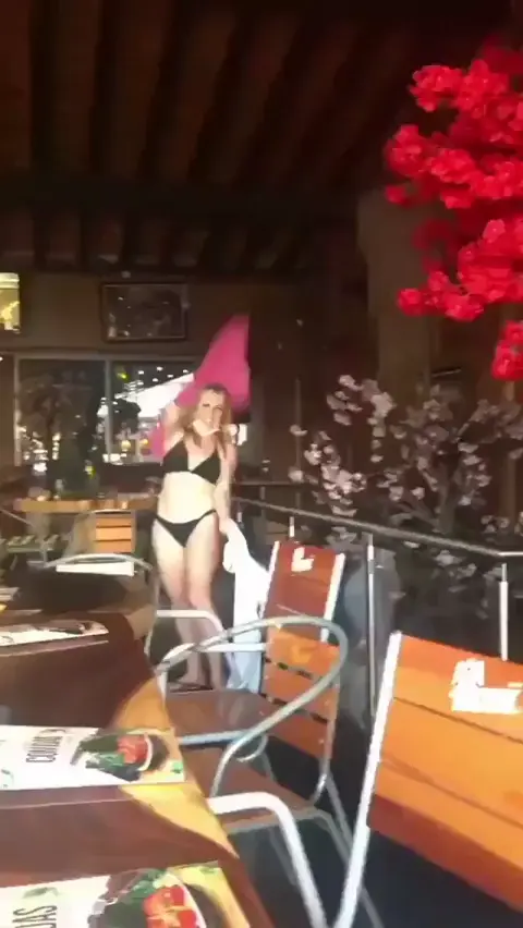 HMC while I act silly | Scrolller