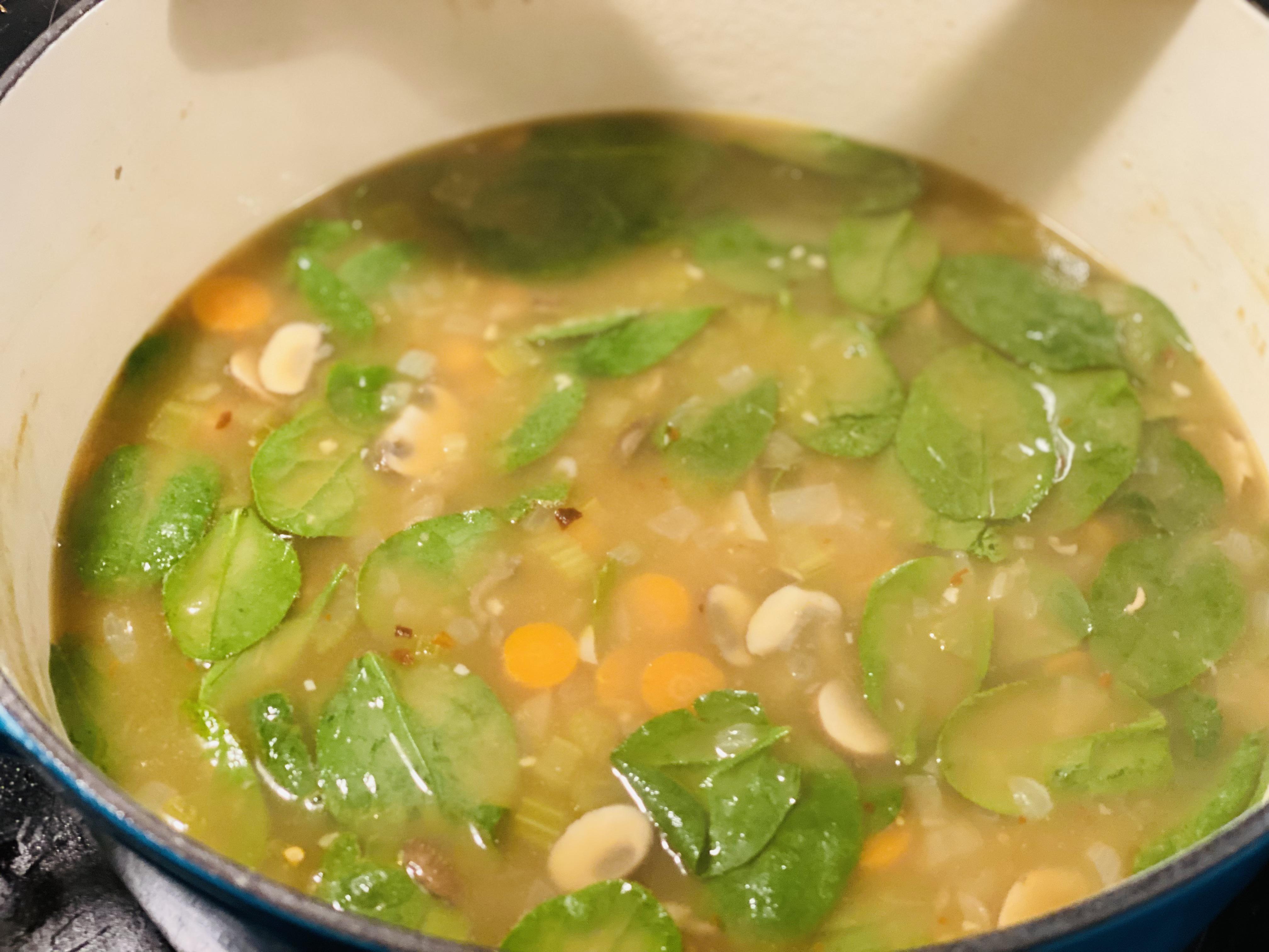 [Homemade] Cannellini bean & baby spinach soup | Scrolller