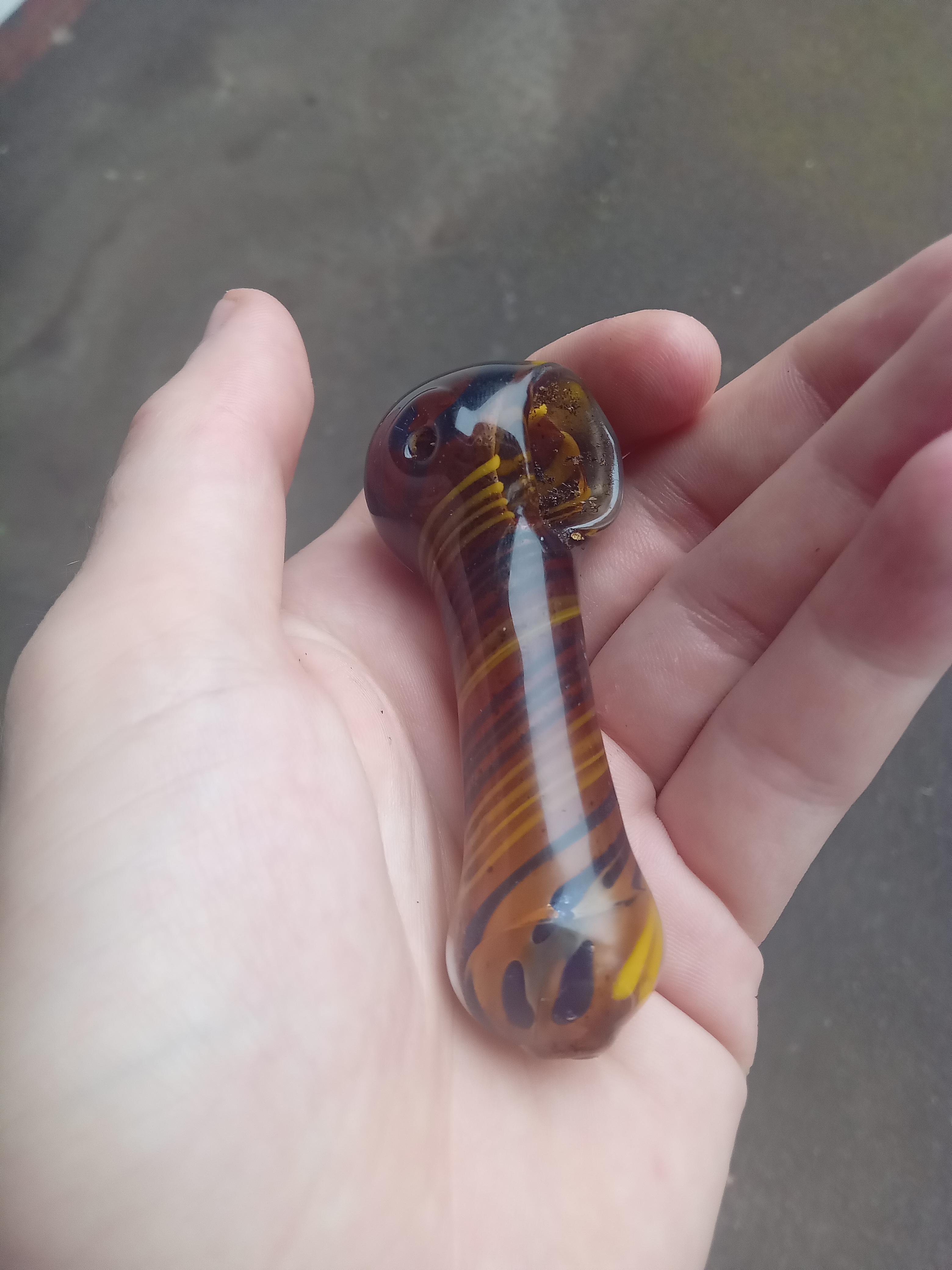 How dirty do yall let ur pipes get? | Scrolller