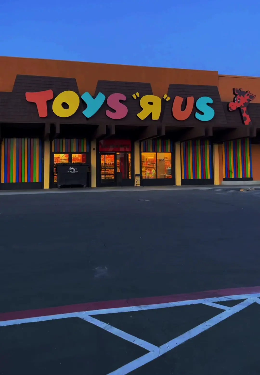 Hyper realistic replica of a vintage Toys R Us store built for a new movie | Scrolller