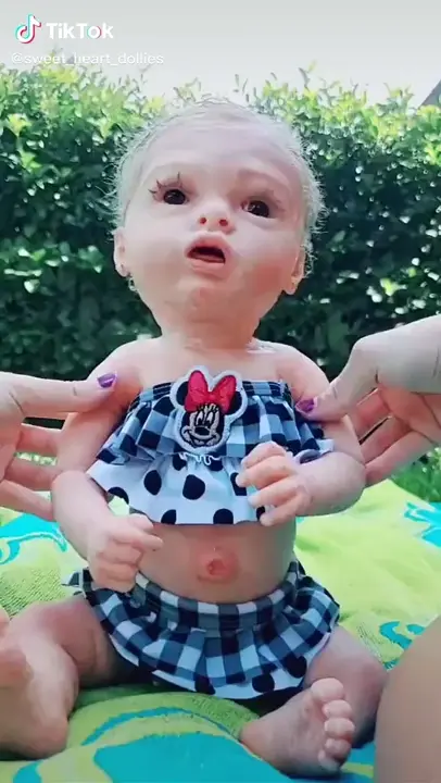 I am scared | Scrolller