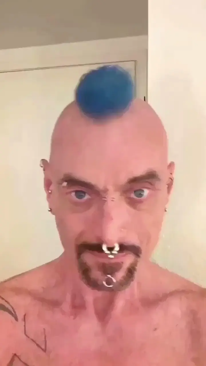 I’m free! | Scrolller