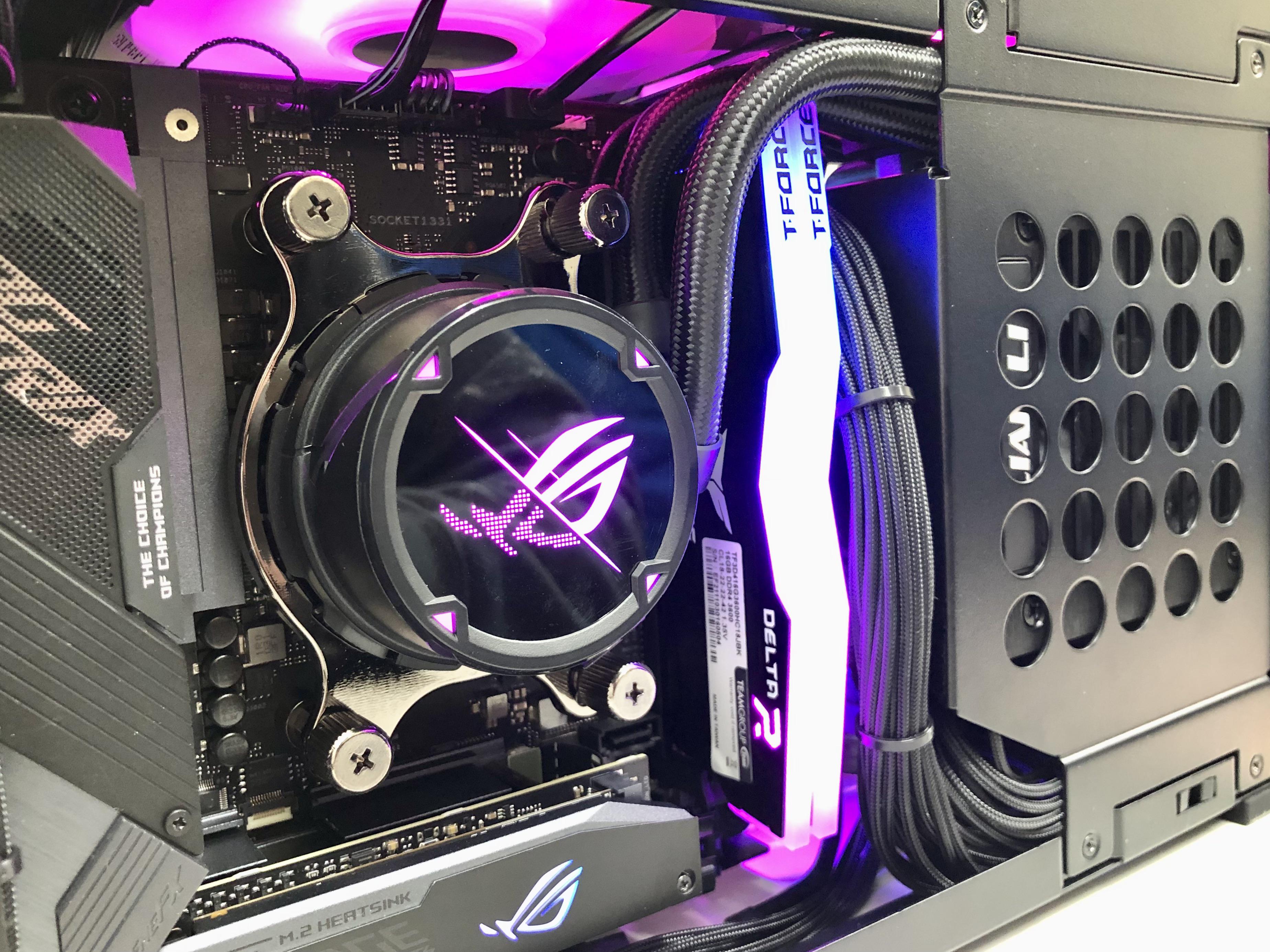 Liam Li A4-H2O | Scrolller