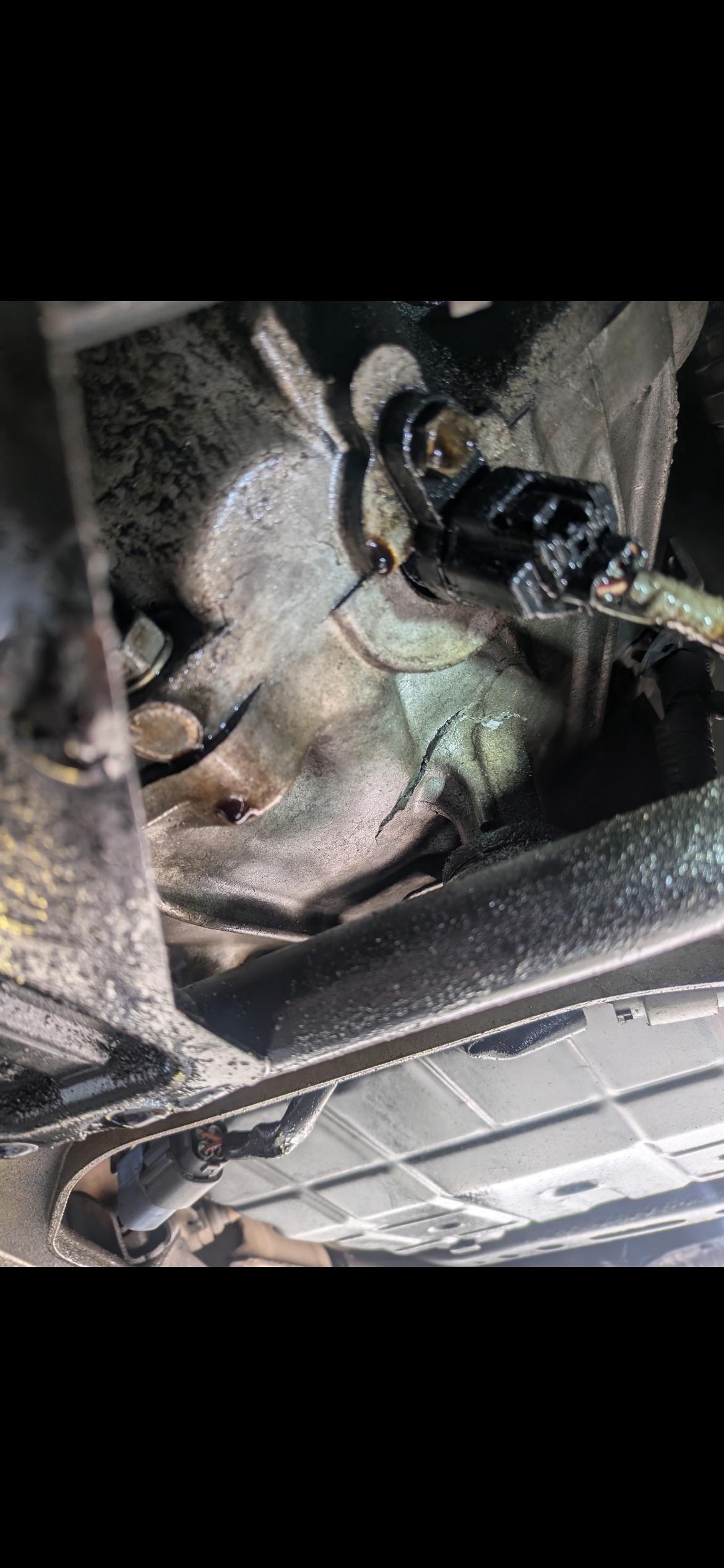 Transmission Housing Cracked | Scrolller