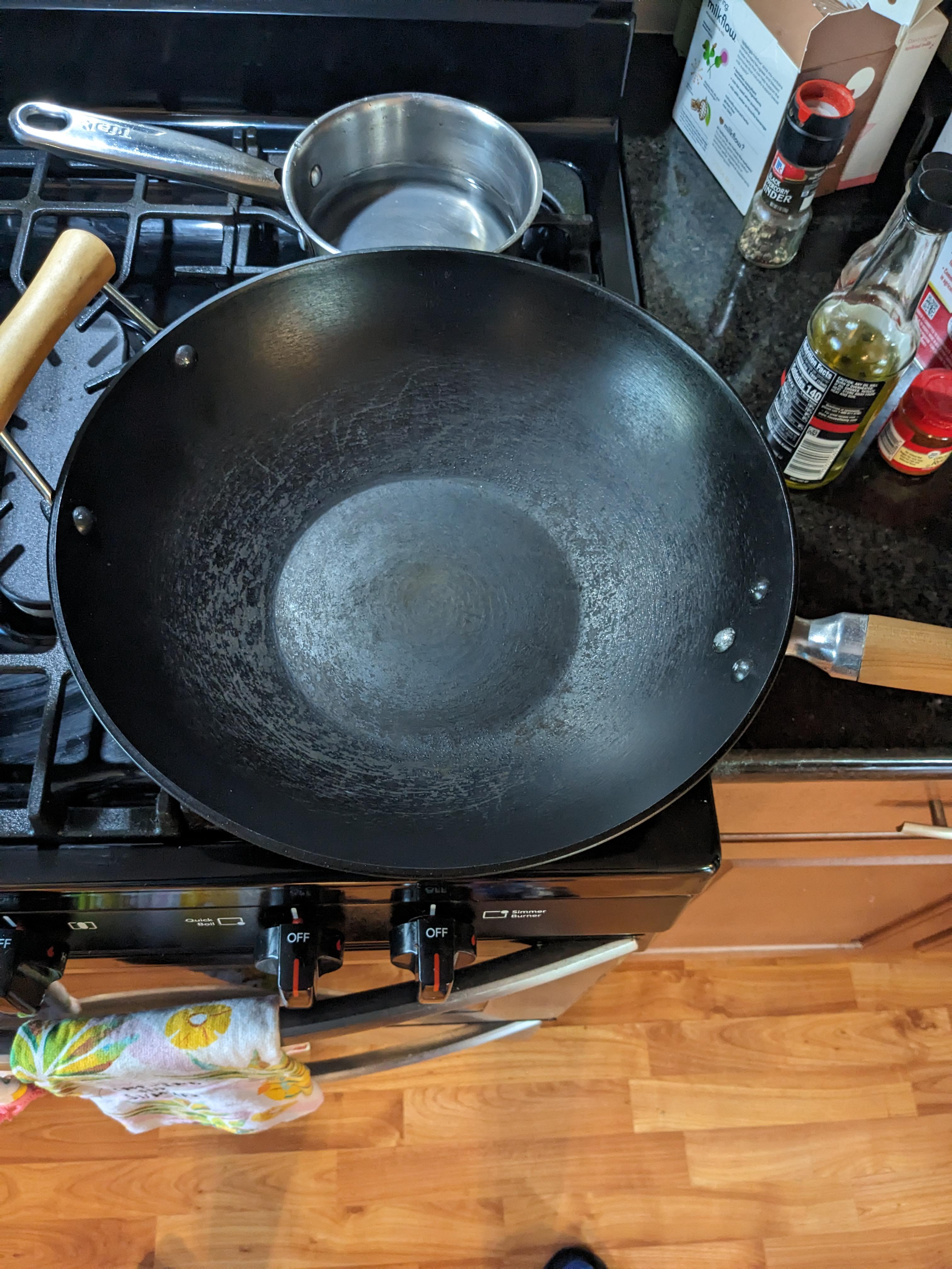 Cast Iron Wok | Scrolller
