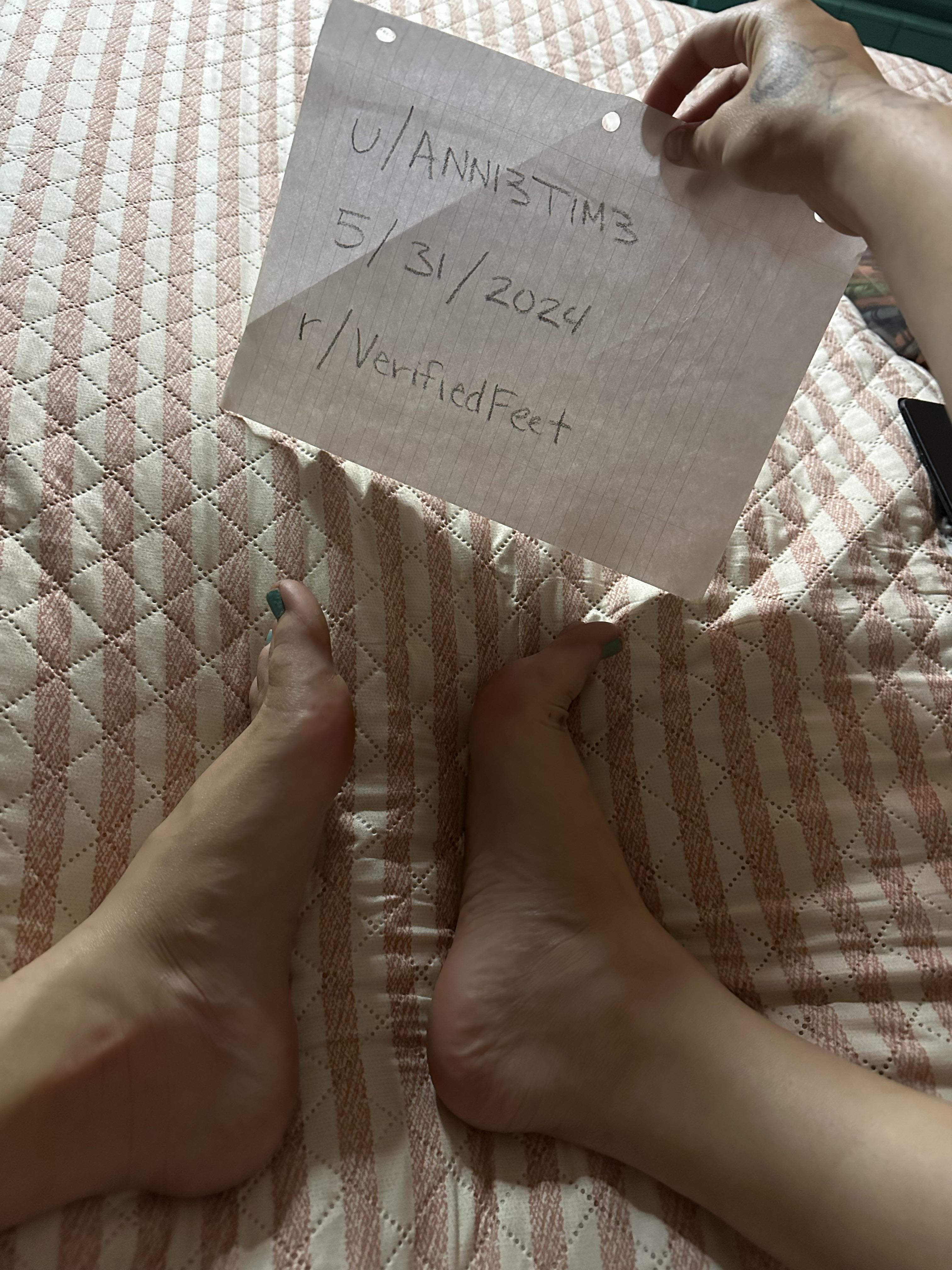 Verify Me | Scrolller