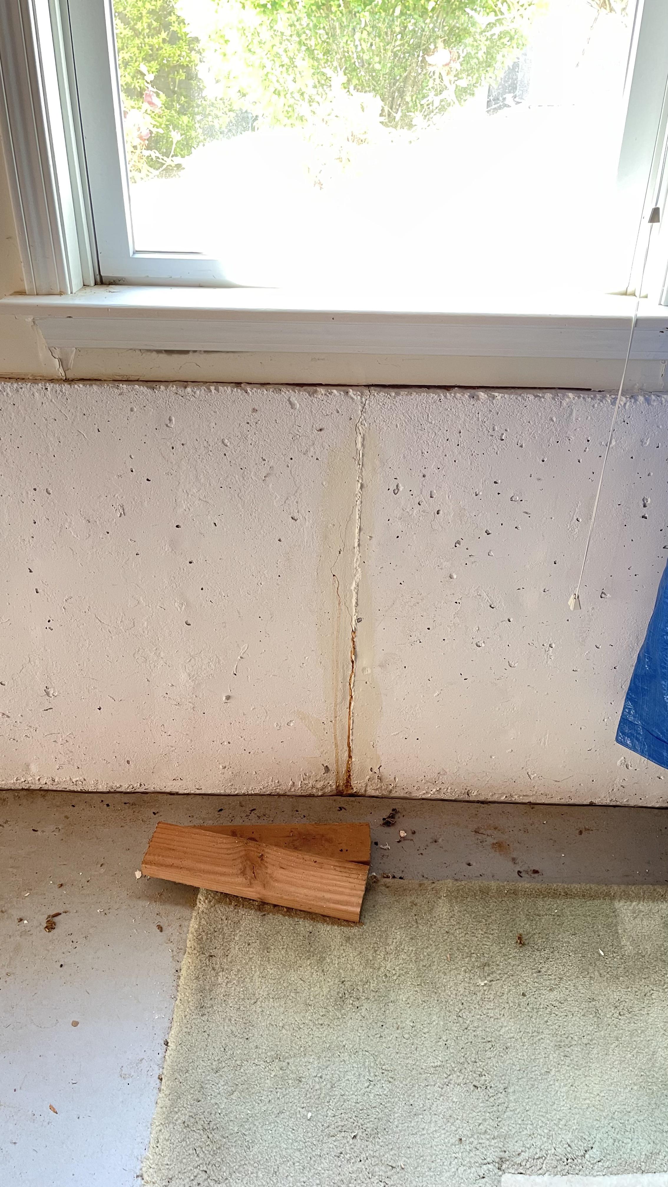 Orange water leak marks in the foundation (basement). Are they deal breaker? | Scrolller