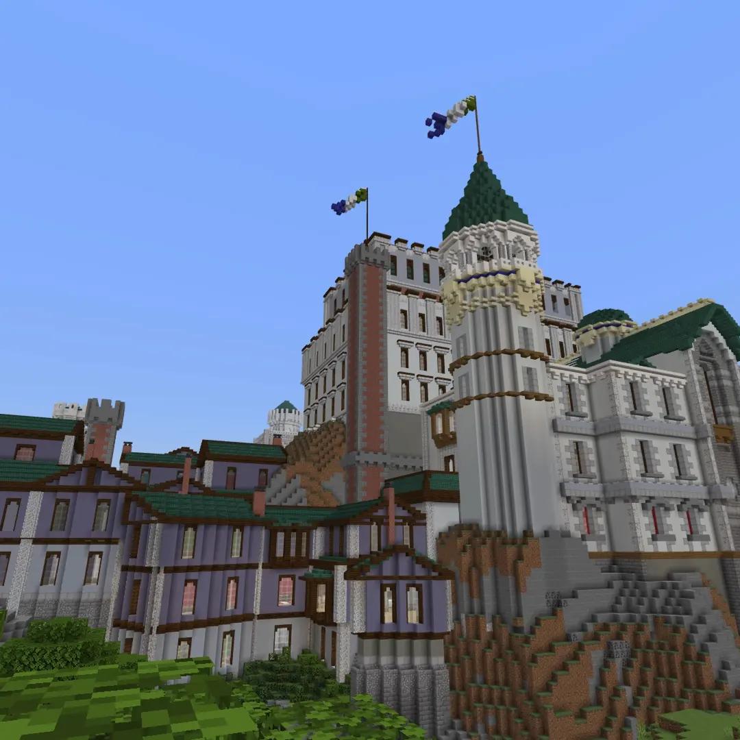 Loveland Castle | Scrolller