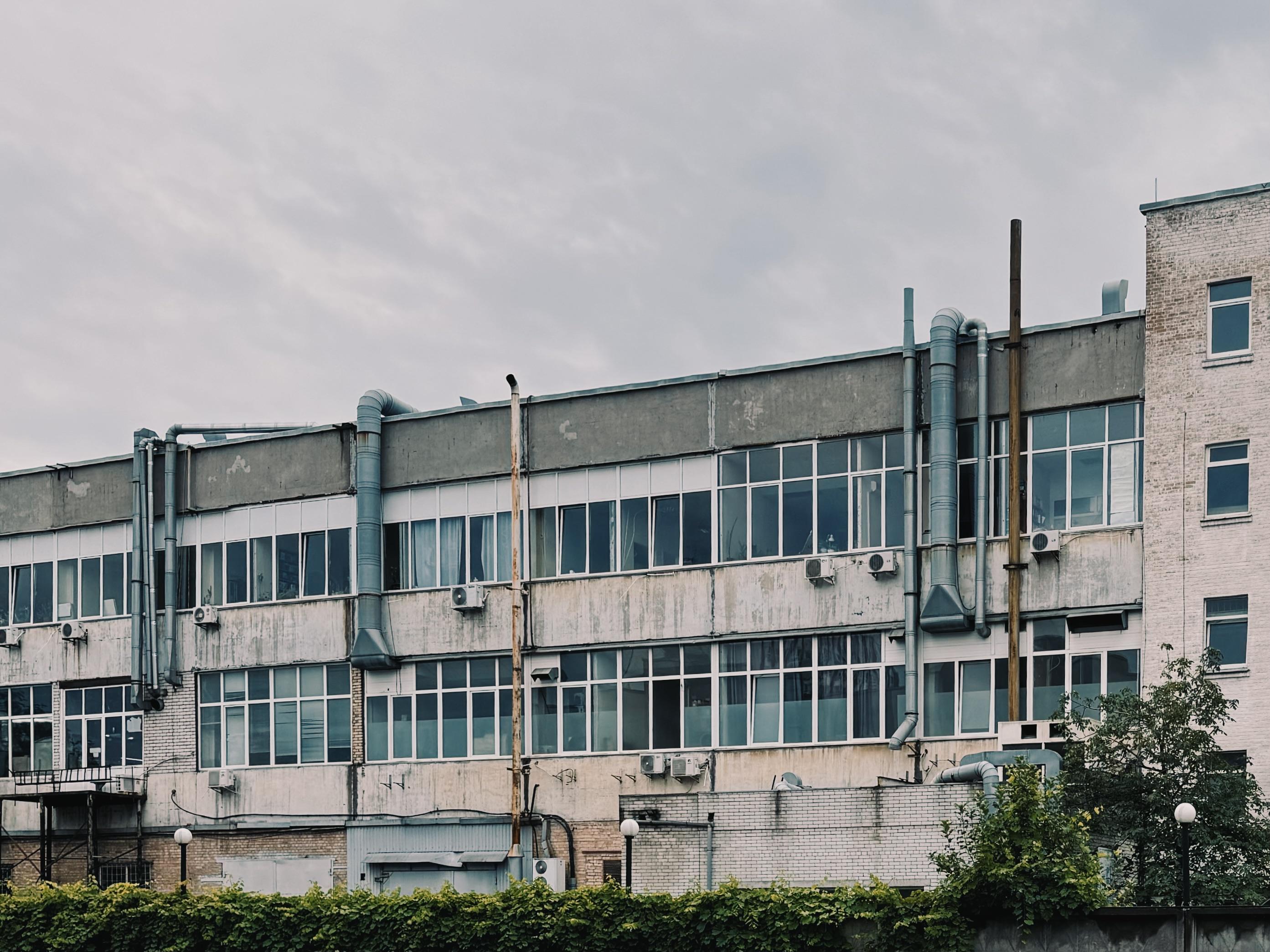 Buildings in Kyiv | Scrolller