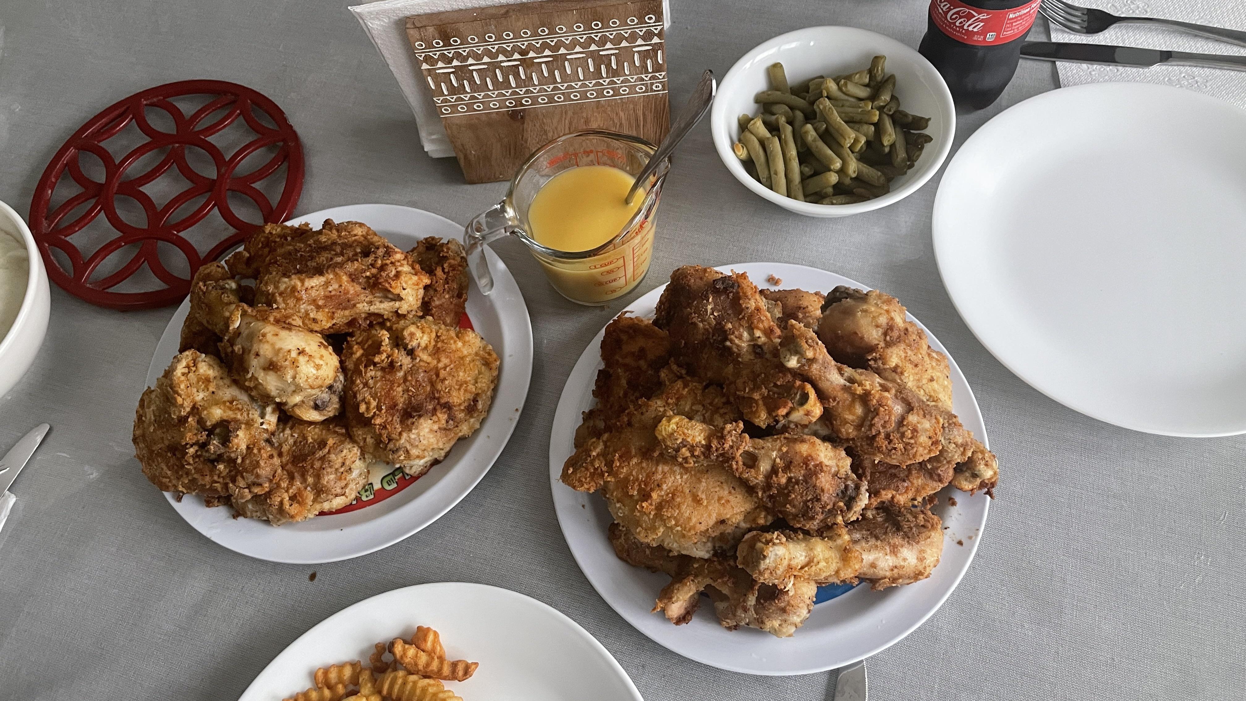 [homemade] Pan-Fried Chicken & Mashed Potatoes | Scrolller