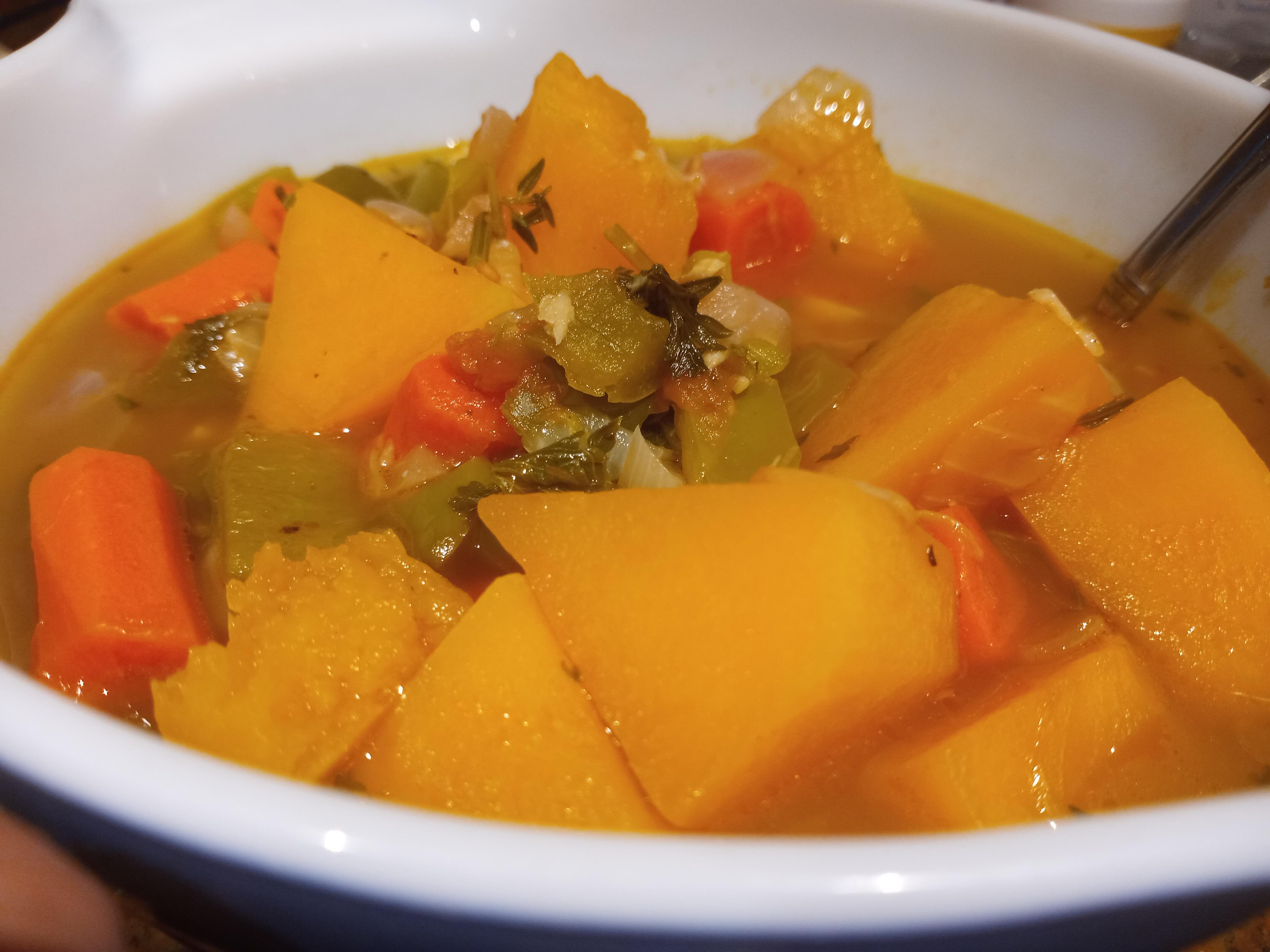 [homemade] vegetable soup with spaghetti squash, cubanel and green peppers, carrots, red onion ...