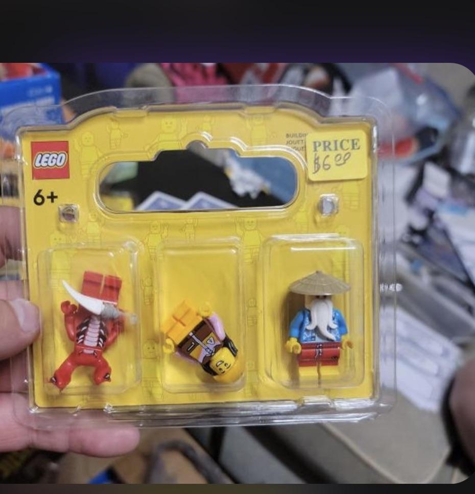 What are these packs? | Scrolller