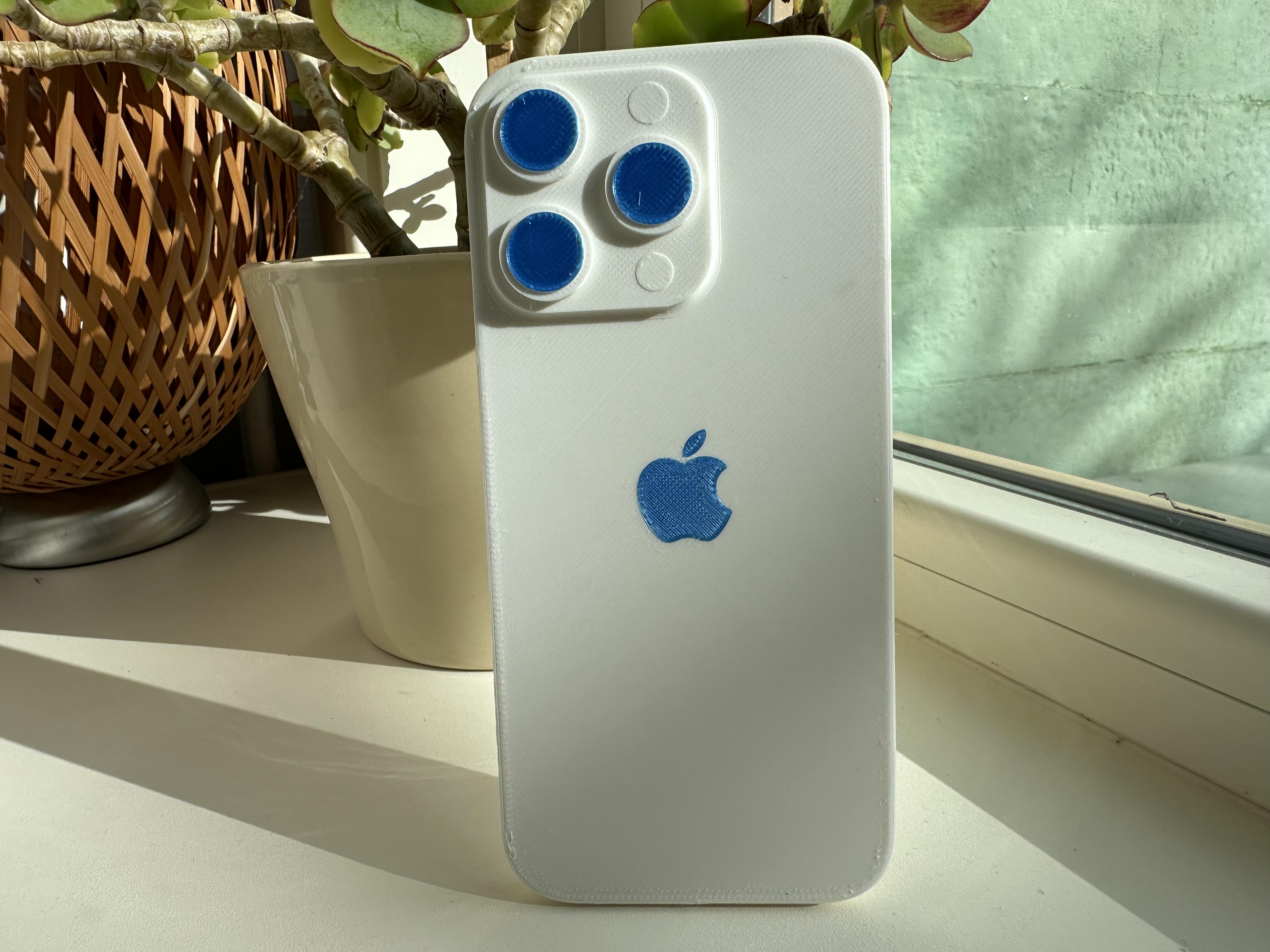 iPhone 16 Pro 3D model | Scrolller